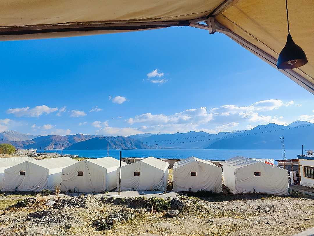Snow Pine Luxury Wooden Cottage 𝗕𝗢𝗢𝗞 Pangong Cottage 𝘄𝗶𝘁𝗵 𝗙𝗥𝗘𝗘 𝗖𝗮𝗻𝗰𝗲𝗹𝗹𝗮𝘁𝗶𝗼𝗻