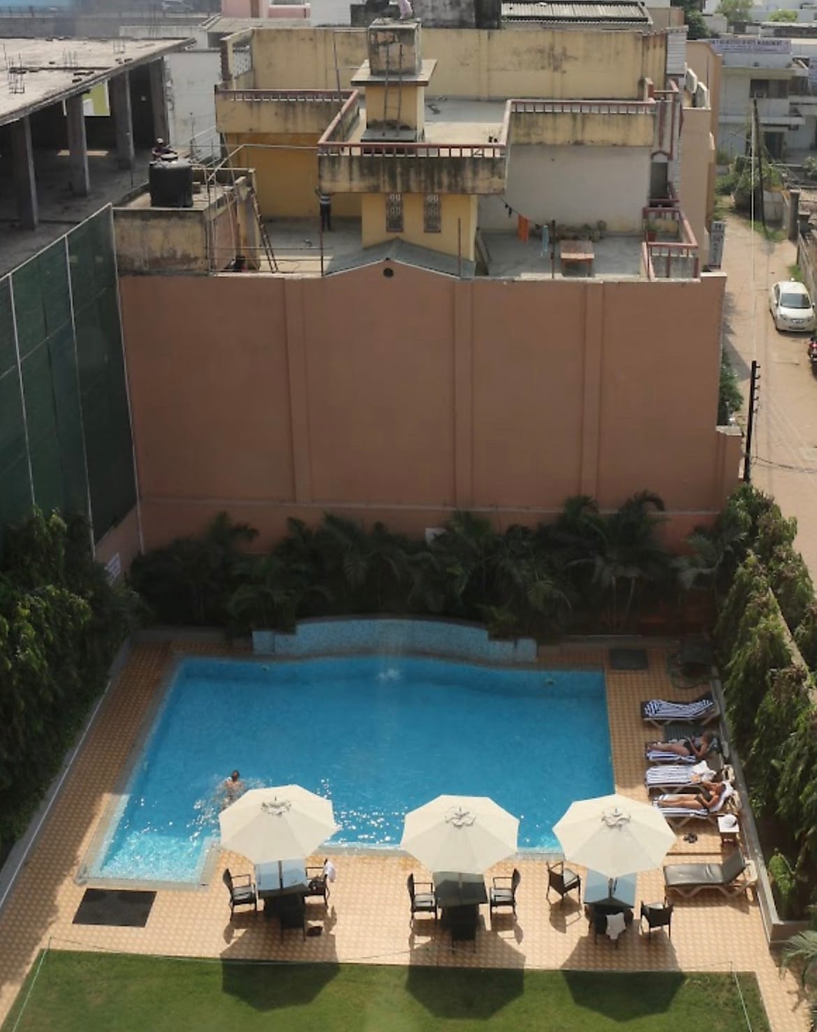 HHI Varanasi 𝗕𝗢𝗢𝗞 Varanasi Hotel 𝘄𝗶𝘁𝗵 𝗙𝗥𝗘𝗘 𝗖𝗮𝗻𝗰𝗲𝗹𝗹𝗮𝘁𝗶𝗼𝗻