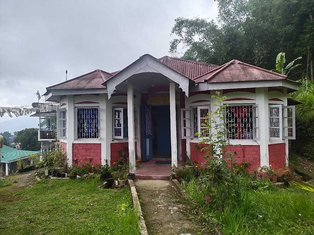 Yolmo Homestay & Resort | Valley-view Rooms 𝗕𝗢𝗢𝗞 Darjeeling Homestay ...