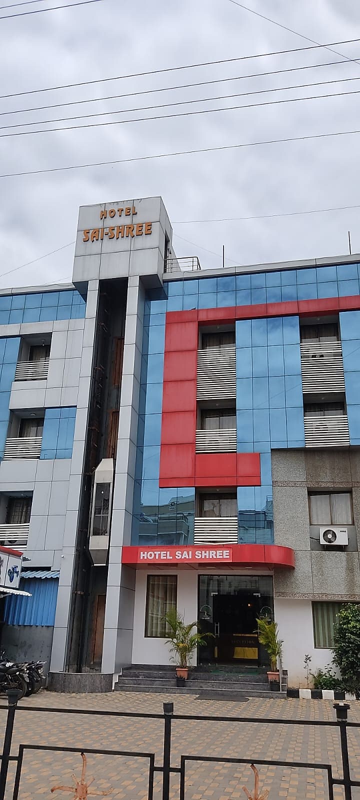 Saishree Hotel 100% Money Back 𝗕𝗢𝗢𝗞 Shirdi Hotel 𝘄𝗶𝘁𝗵 𝗙𝗥𝗘𝗘 𝗖𝗮𝗻𝗰𝗲𝗹𝗹𝗮𝘁𝗶𝗼𝗻