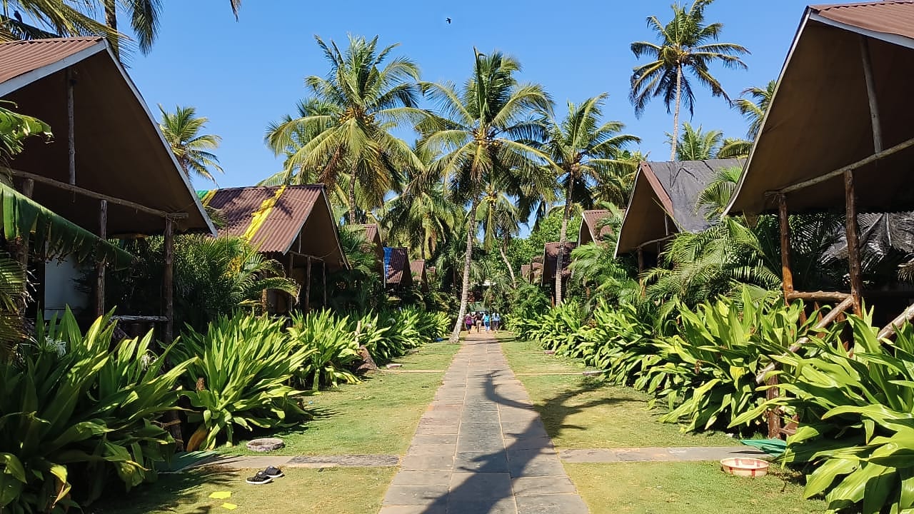 The village Agonda beach Cottages 𝗕𝗢𝗢𝗞 Goa Resort 𝘄𝗶𝘁𝗵 ₹𝟬 𝗣𝗔𝗬𝗠𝗘𝗡𝗧