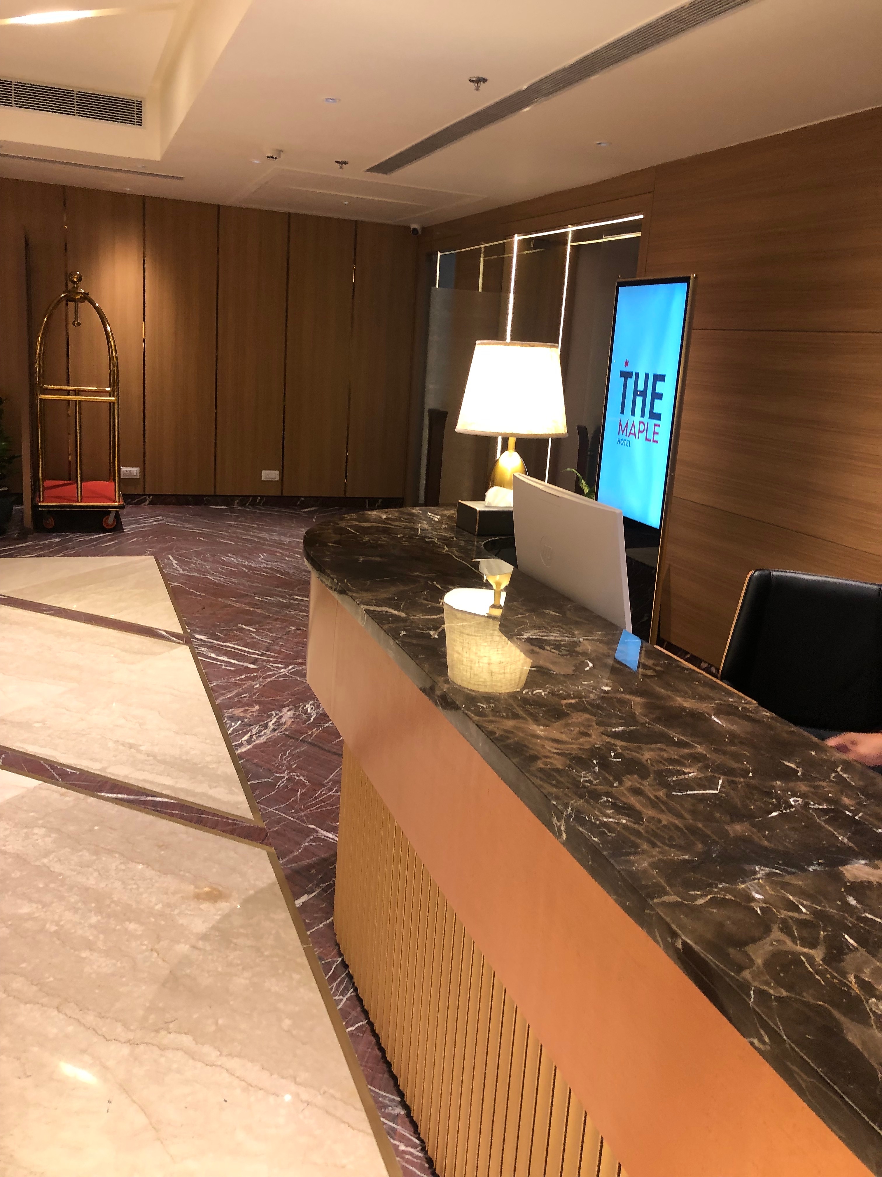 The Maple Hotel 𝗕𝗢𝗢𝗞 Bhopal Hotel 𝘄𝗶𝘁𝗵 𝗙𝗥𝗘𝗘 𝗖𝗮𝗻𝗰𝗲𝗹𝗹𝗮𝘁𝗶𝗼𝗻