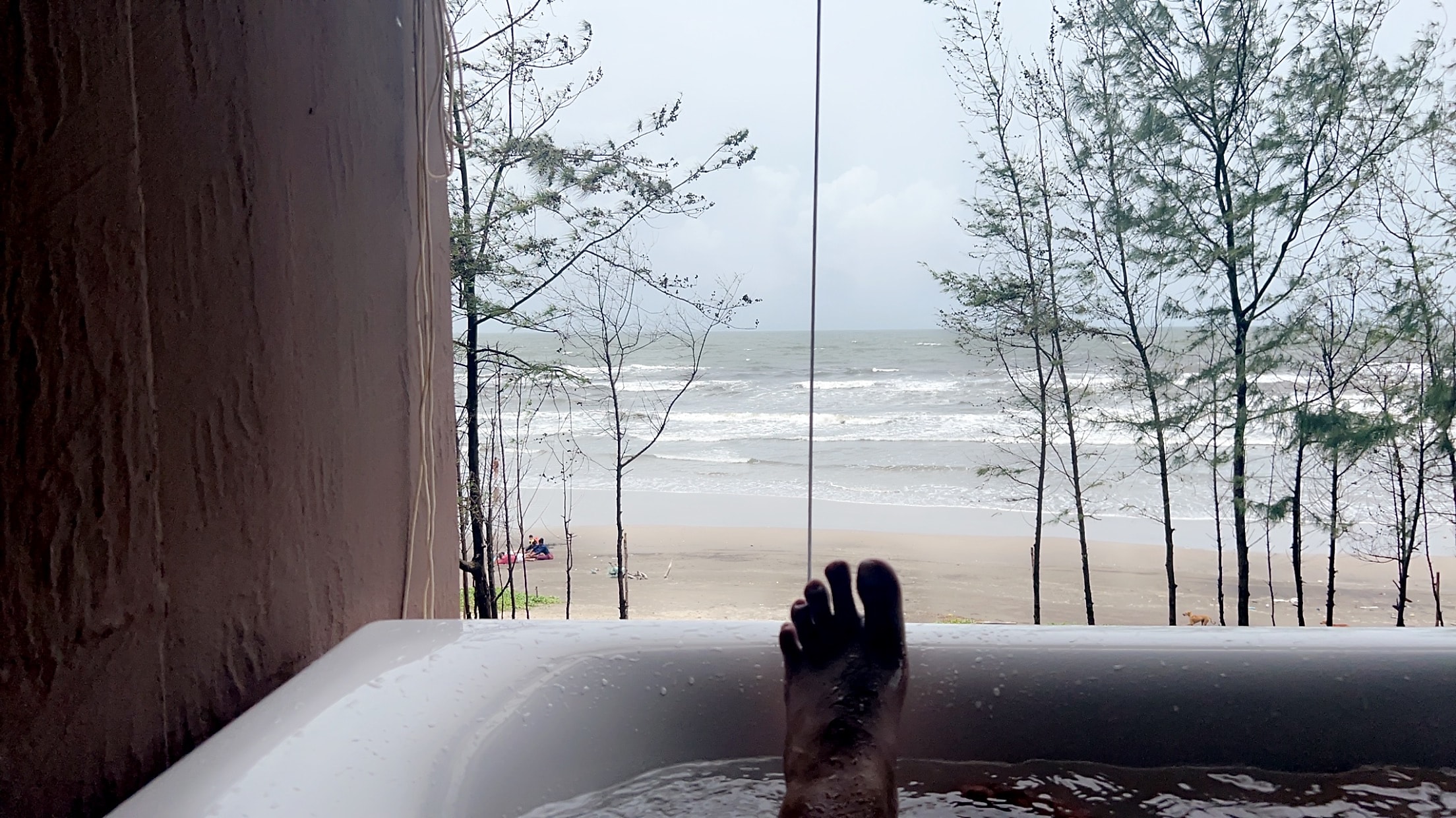 Red Thread Morjim 𝗕𝗢𝗢𝗞 Goa Hotel 𝘄𝗶𝘁𝗵 ₹𝟬 𝗣𝗔𝗬𝗠𝗘𝗡𝗧