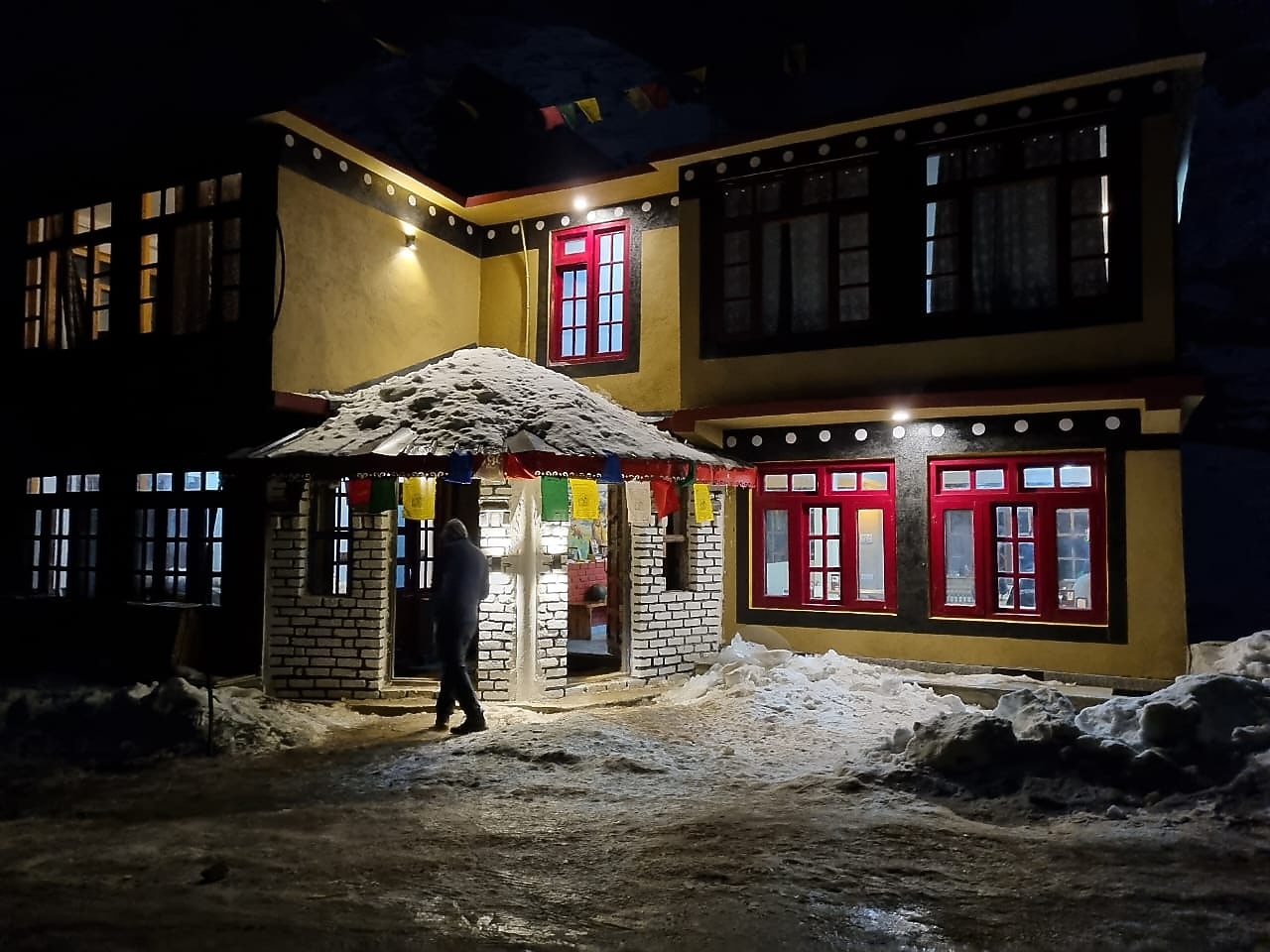 Moustache Koksar Luxuria, Sissu 𝗕𝗢𝗢𝗞 Lahaul Hostel 𝘄𝗶𝘁𝗵 𝗙𝗥𝗘𝗘 𝗖𝗮𝗻𝗰𝗲𝗹𝗹𝗮𝘁𝗶𝗼𝗻