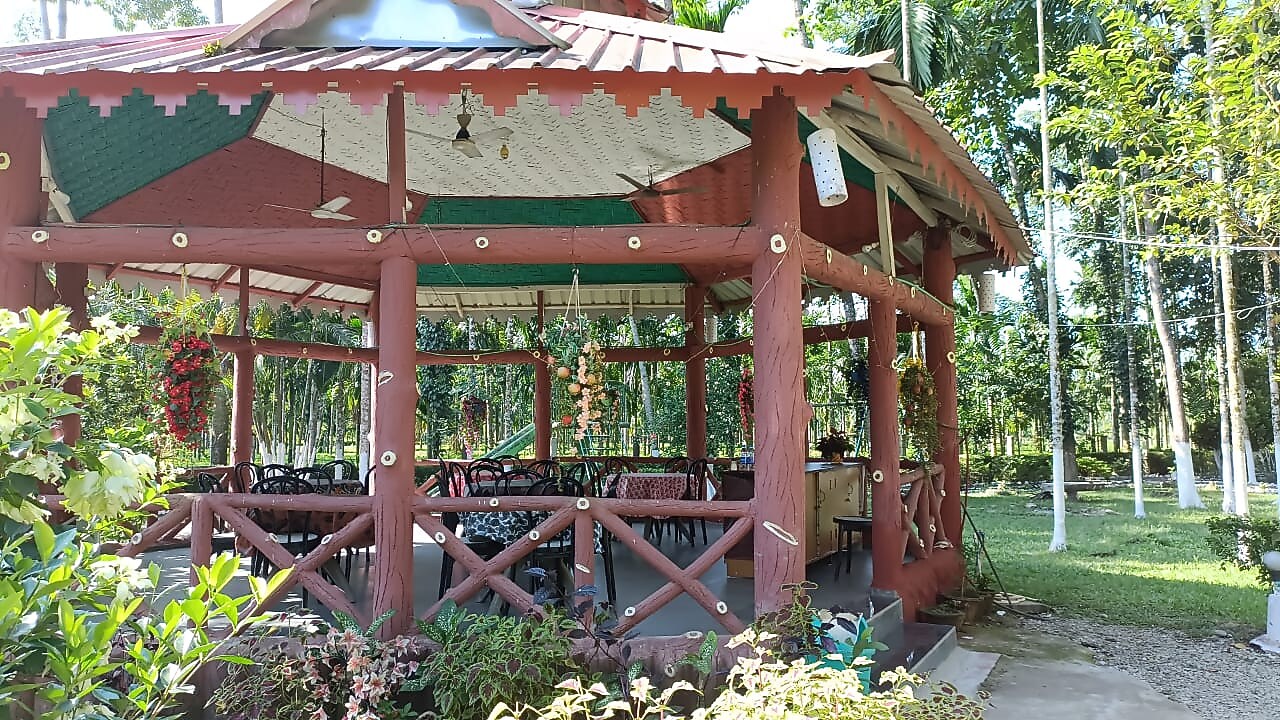 Ayush jungle resort 𝗕𝗢𝗢𝗞 Lataguri Resort 𝘄𝗶𝘁𝗵 𝗙𝗥𝗘𝗘 𝗖𝗮𝗻𝗰𝗲𝗹𝗹𝗮𝘁𝗶𝗼𝗻