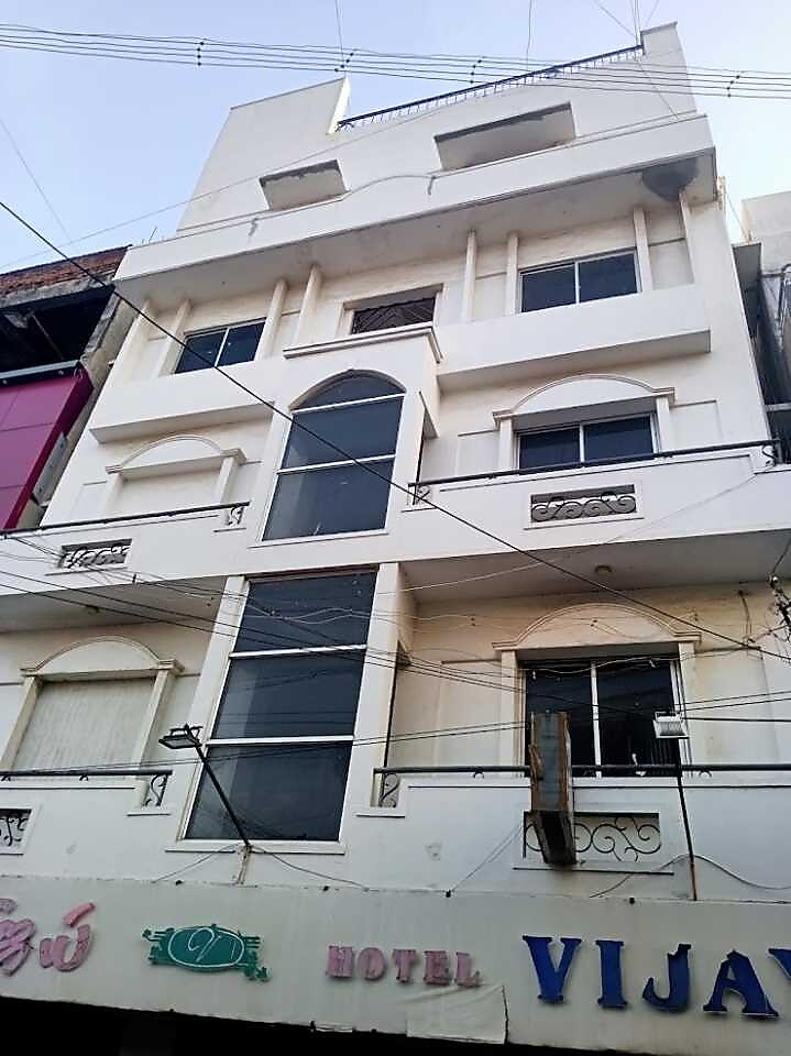 HOTEL VIJAY 𝗕𝗢𝗢𝗞 Pollachi Hotel 𝘄𝗶𝘁𝗵 𝗙𝗥𝗘𝗘 𝗖𝗮𝗻𝗰𝗲𝗹𝗹𝗮𝘁𝗶𝗼𝗻