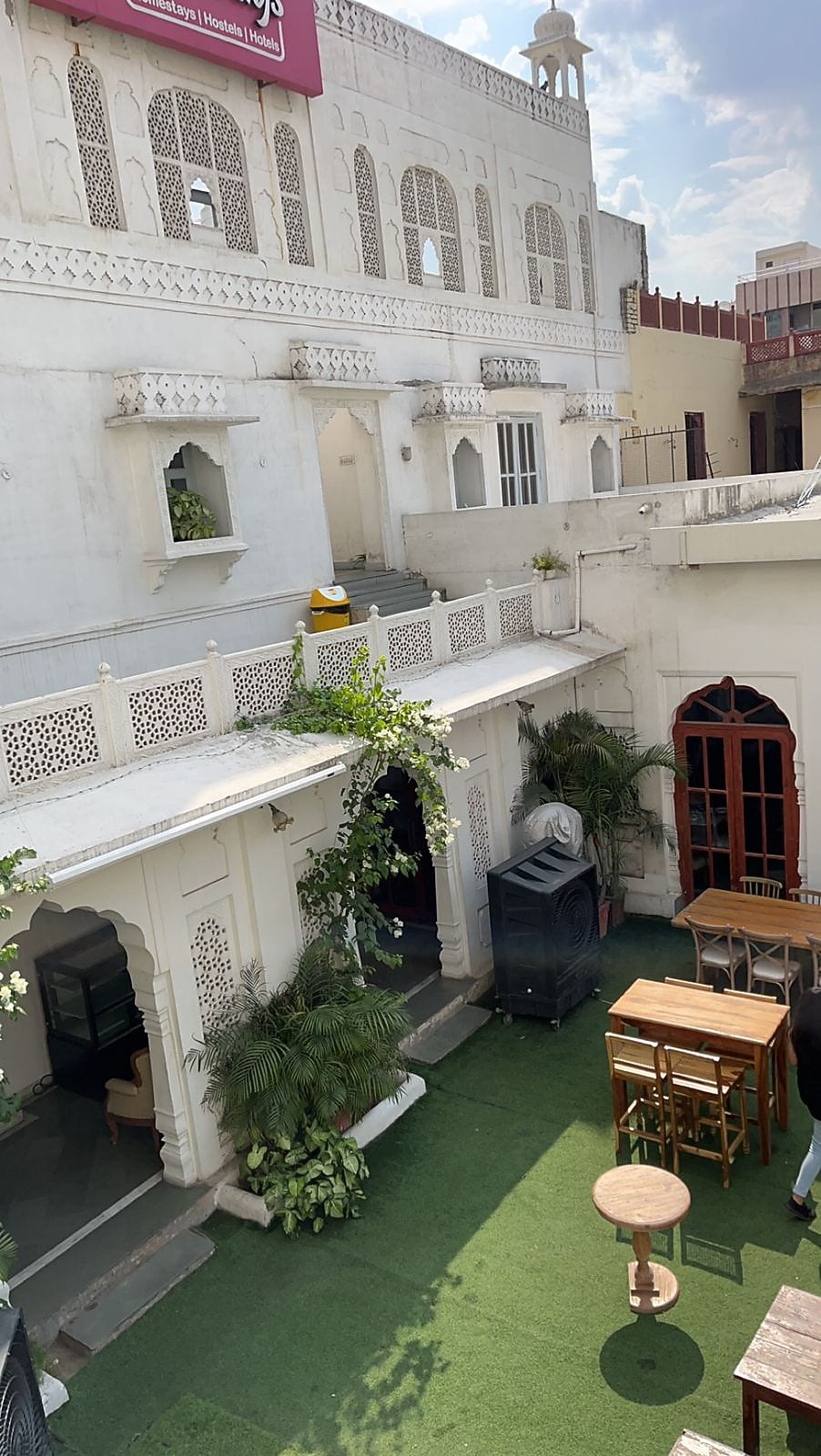 Chirmi Palace - A Heritage Home 𝗕𝗢𝗢𝗞 Jaipur Hotel 𝘄𝗶𝘁𝗵 ₹𝟬 𝗣𝗔𝗬𝗠𝗘𝗡𝗧