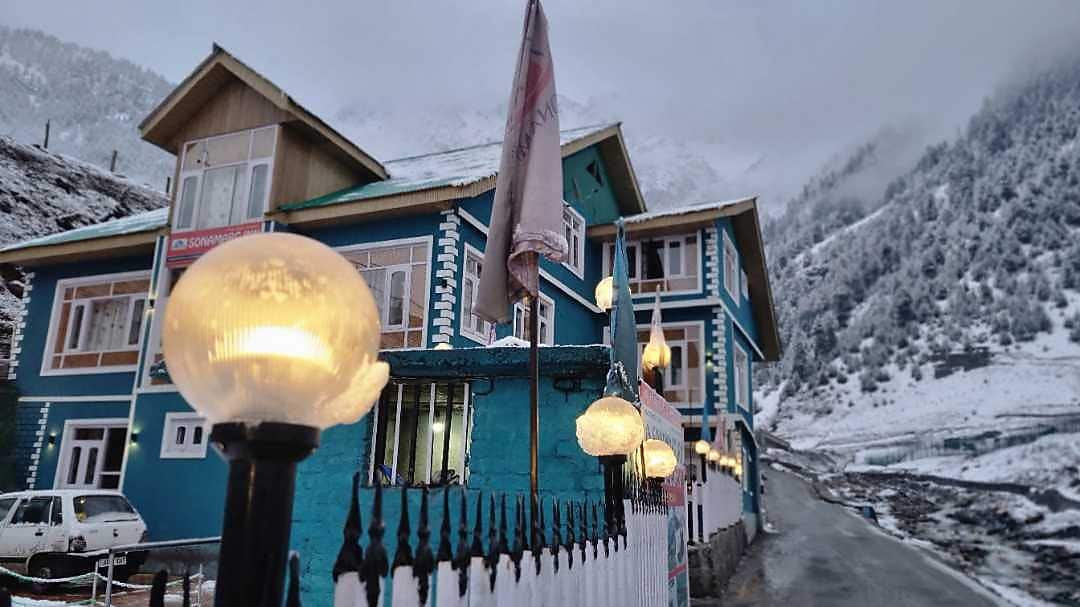 Hotel Sonamarg inn 𝗕𝗢𝗢𝗞 Sonmarg Hotel 𝘄𝗶𝘁𝗵 ₹𝟬 𝗣𝗔𝗬𝗠𝗘𝗡𝗧