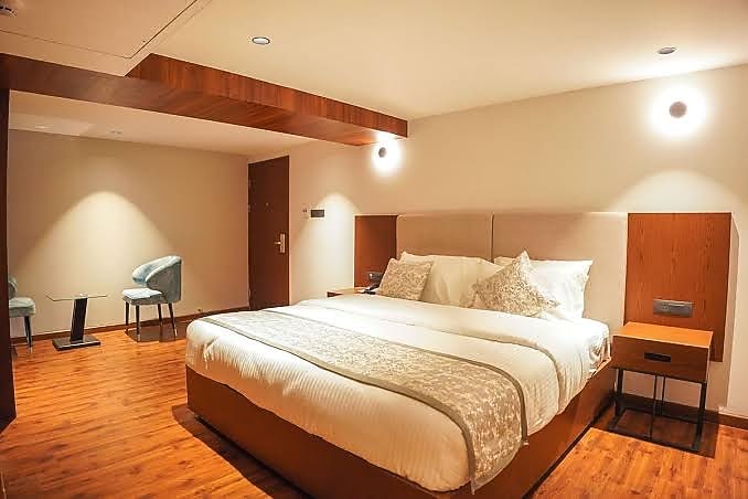 Ramee International Surat 𝗕𝗢𝗢𝗞 Surat Hotel 𝘄𝗶𝘁𝗵 𝗙𝗥𝗘𝗘 𝗖𝗮𝗻𝗰𝗲𝗹𝗹𝗮𝘁𝗶𝗼𝗻