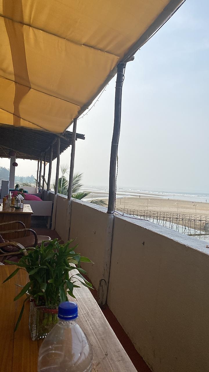 SUNSET WAVES RESORT 𝗕𝗢𝗢𝗞 Goa Resort 𝘄𝗶𝘁𝗵 𝗙𝗥𝗘𝗘 𝗖𝗮𝗻𝗰𝗲𝗹𝗹𝗮𝘁𝗶𝗼𝗻