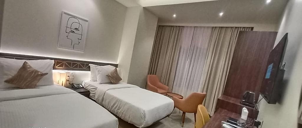 The Ambience Hotel 𝗕𝗢𝗢𝗞 Pune Hotel 𝘄𝗶𝘁𝗵 ₹𝟬 𝗣𝗔𝗬𝗠𝗘𝗡𝗧