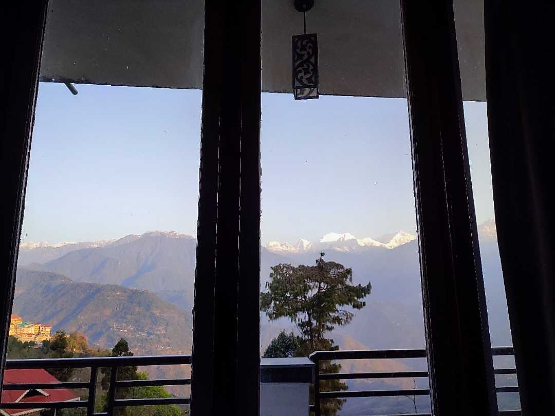BluBen Alpine 𝗕𝗢𝗢𝗞 Pelling Homestay 𝘄𝗶𝘁𝗵 ₹𝟬 𝗣𝗔𝗬𝗠𝗘𝗡𝗧