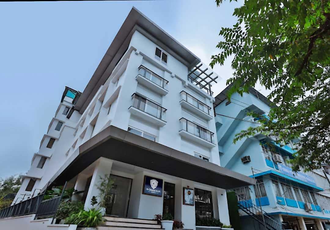 K Grandeur Hotels 𝗕𝗢𝗢𝗞 Cochin Hotel 𝘄𝗶𝘁𝗵 𝗙𝗥𝗘𝗘 𝗖𝗮𝗻𝗰𝗲𝗹𝗹𝗮𝘁𝗶𝗼𝗻
