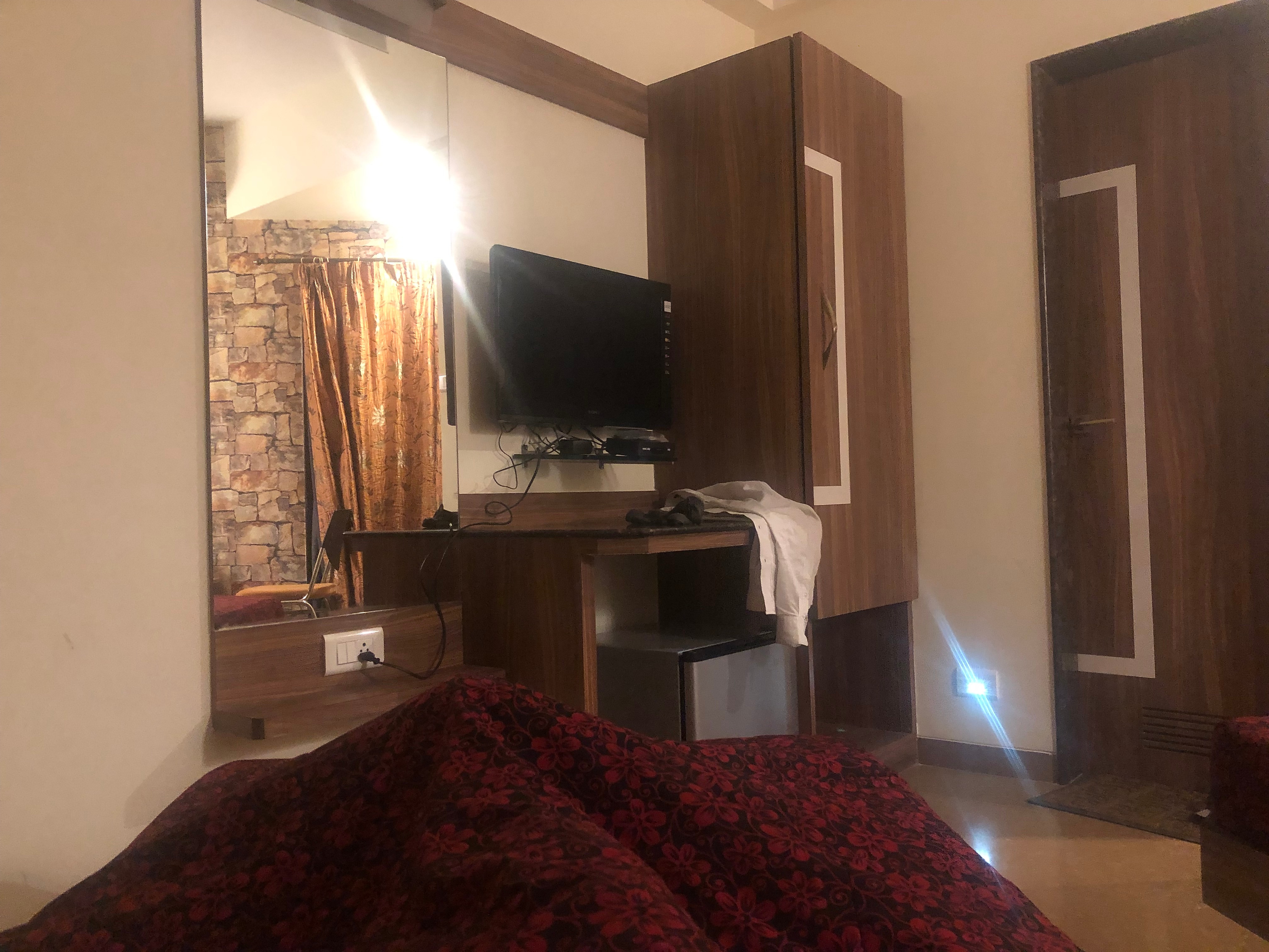 Hotel Panchavati Elite Inn 100% Money Back | Nashik Hotel BOOK @ ₹1