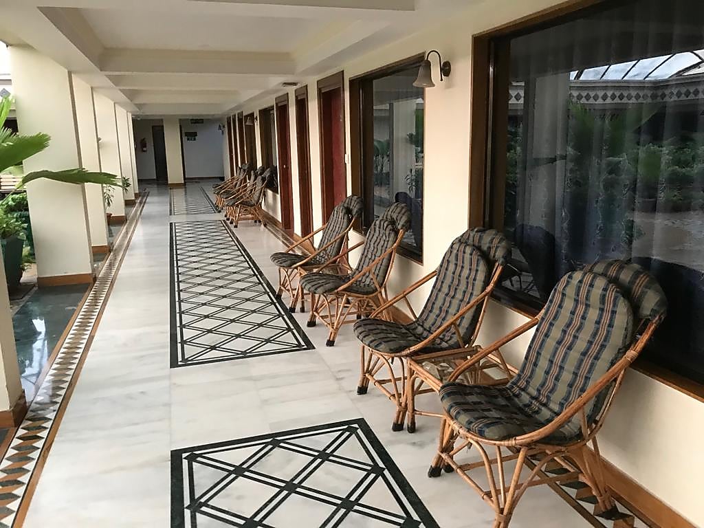 Hotel The Grand Regency 𝗕𝗢𝗢𝗞 Rajkot Hotel 𝘄𝗶𝘁𝗵 𝗙𝗥𝗘𝗘 𝗖𝗮𝗻𝗰𝗲𝗹𝗹𝗮𝘁𝗶𝗼𝗻