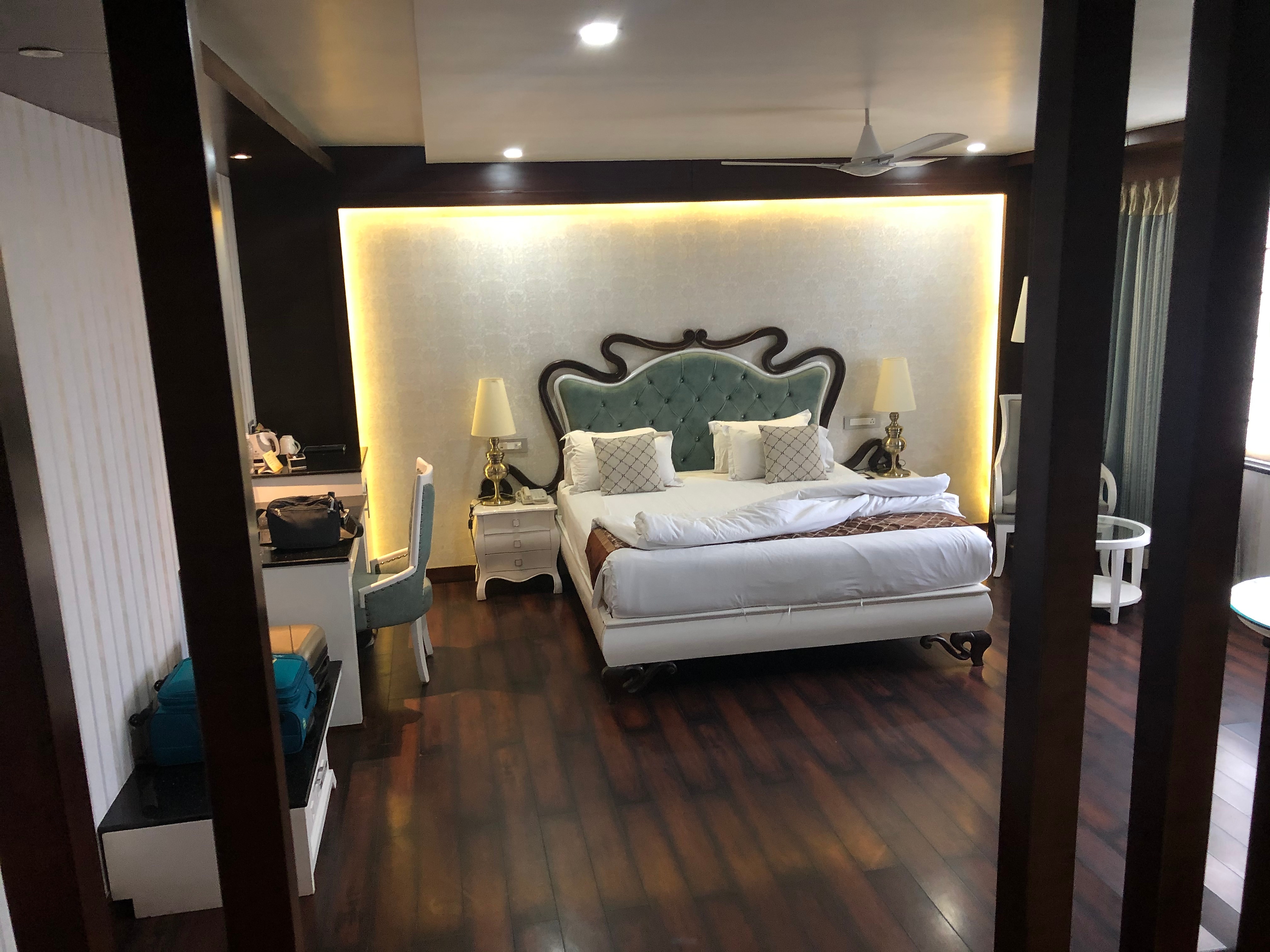 Costa Riviera Hotel 𝗕𝗢𝗢𝗞 Varanasi Hotel 𝘄𝗶𝘁𝗵 𝗙𝗥𝗘𝗘 𝗖𝗮𝗻𝗰𝗲𝗹𝗹𝗮𝘁𝗶𝗼𝗻