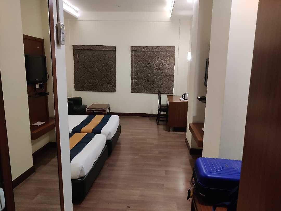 Hotel Dev International 𝗕𝗢𝗢𝗞 Chhindwara Hotel 𝘄𝗶𝘁𝗵 𝗙𝗥𝗘𝗘 𝗖𝗮𝗻𝗰𝗲𝗹𝗹𝗮𝘁𝗶𝗼𝗻