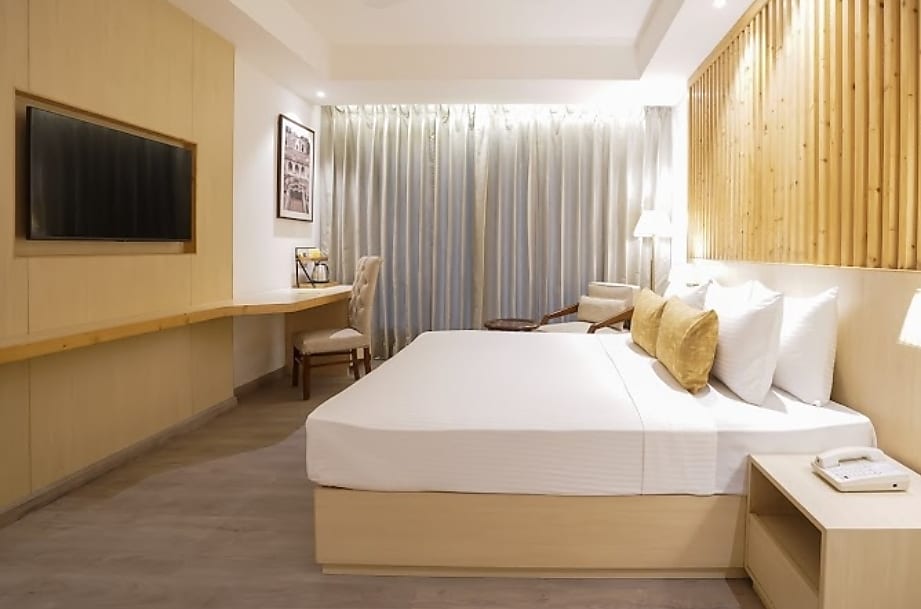 Lemon Tree Hotel Haridwar 𝗕𝗢𝗢𝗞 Haridwar Hotel 𝘄𝗶𝘁𝗵 𝗙𝗥𝗘𝗘 𝗖𝗮𝗻𝗰𝗲𝗹𝗹𝗮𝘁𝗶𝗼𝗻