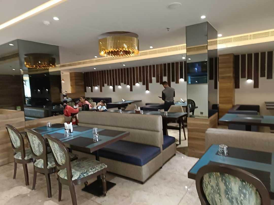 The Mantra One 100% Money Back 𝗕𝗢𝗢𝗞 Ahmedabad Hotel 𝘄𝗶𝘁𝗵 𝗙𝗥𝗘𝗘 𝗖𝗮𝗻𝗰𝗲𝗹𝗹𝗮𝘁𝗶𝗼𝗻