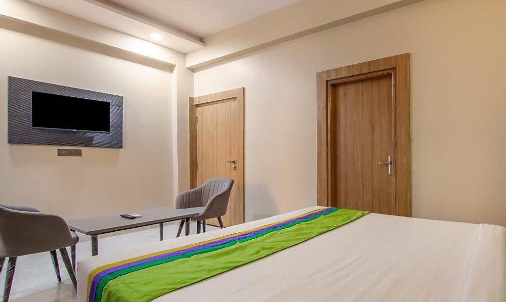 Treebo Elite Corporate, Sector 62 𝗕𝗢𝗢𝗞 Noida Hotel 𝘄𝗶𝘁𝗵 𝗙𝗥𝗘𝗘 𝗖𝗮𝗻𝗰𝗲𝗹𝗹𝗮𝘁𝗶𝗼𝗻