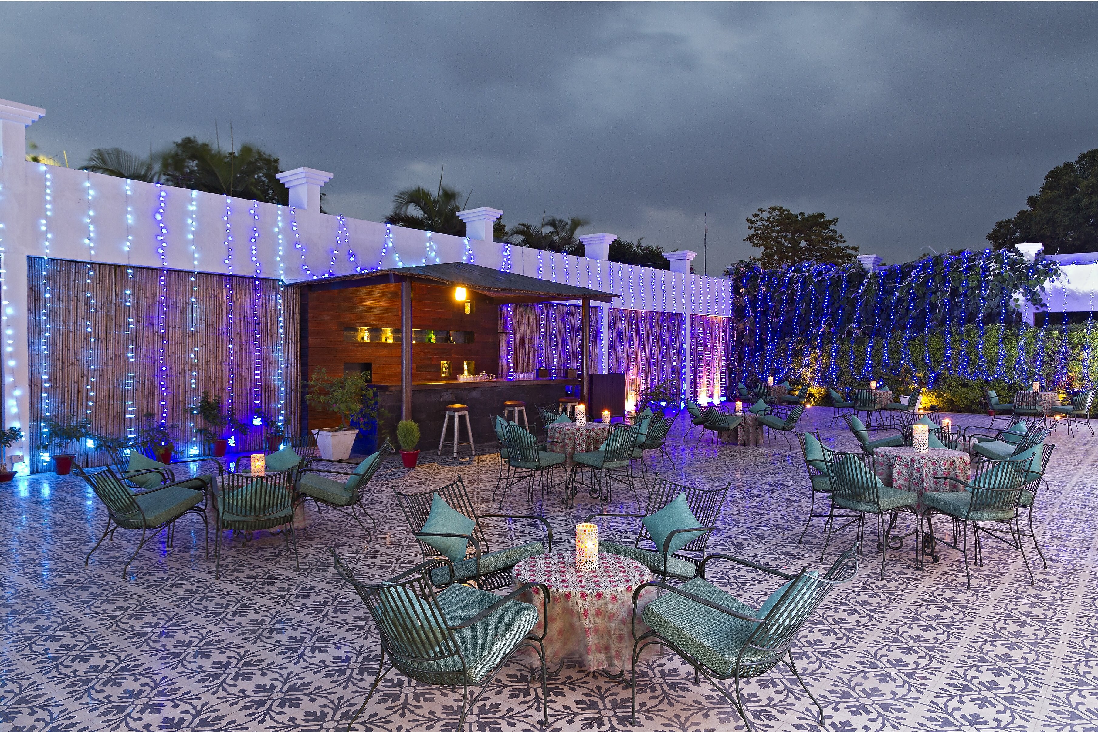 Clarks Avadh Lucknow INR 3903 OFF ( ̶9̶9̶9̶9̶ ) Hotel Price, Address ...