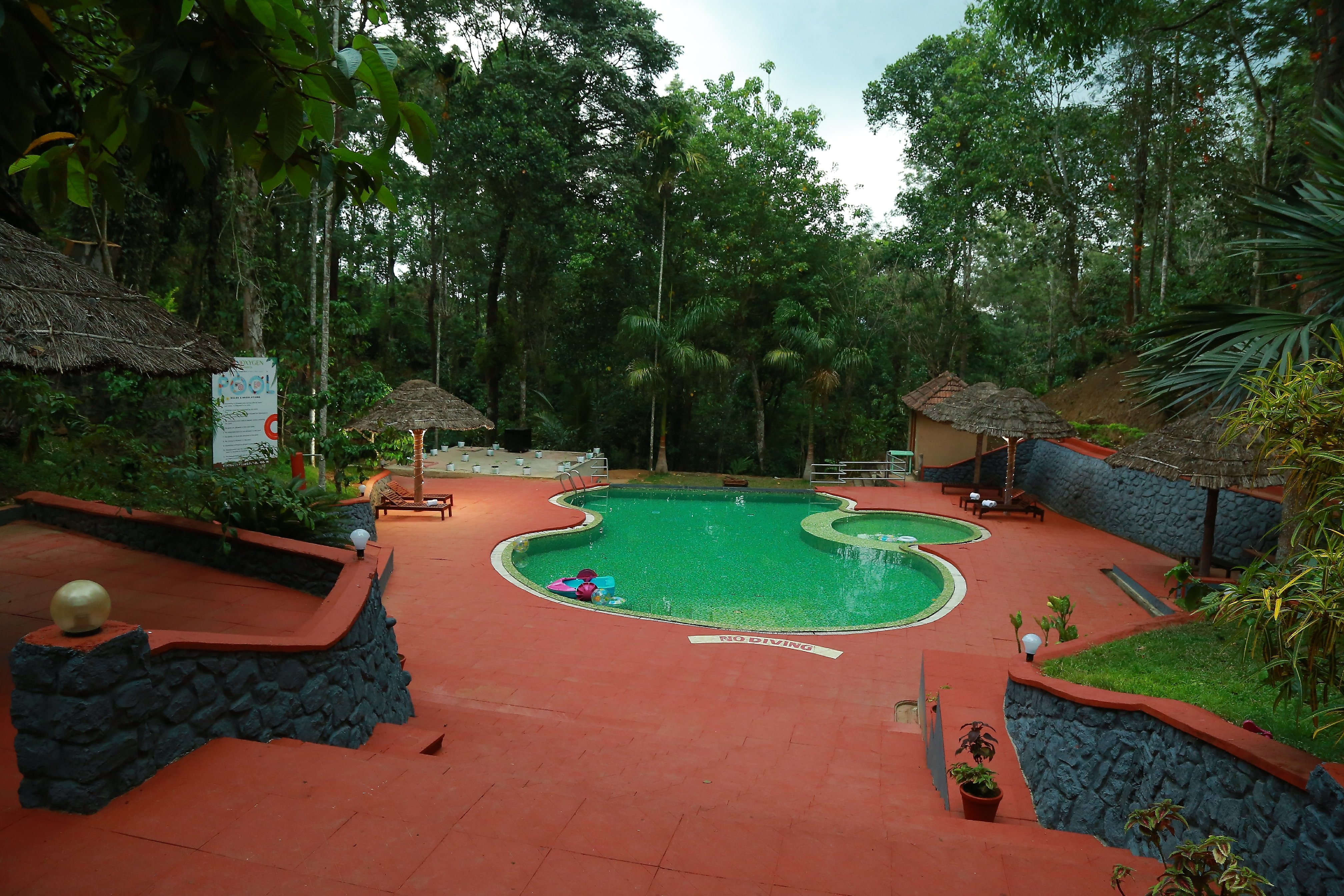 Oxygen Resorts Thekkady Best Rates on Thekkady Hotel Deals, Reviews ...