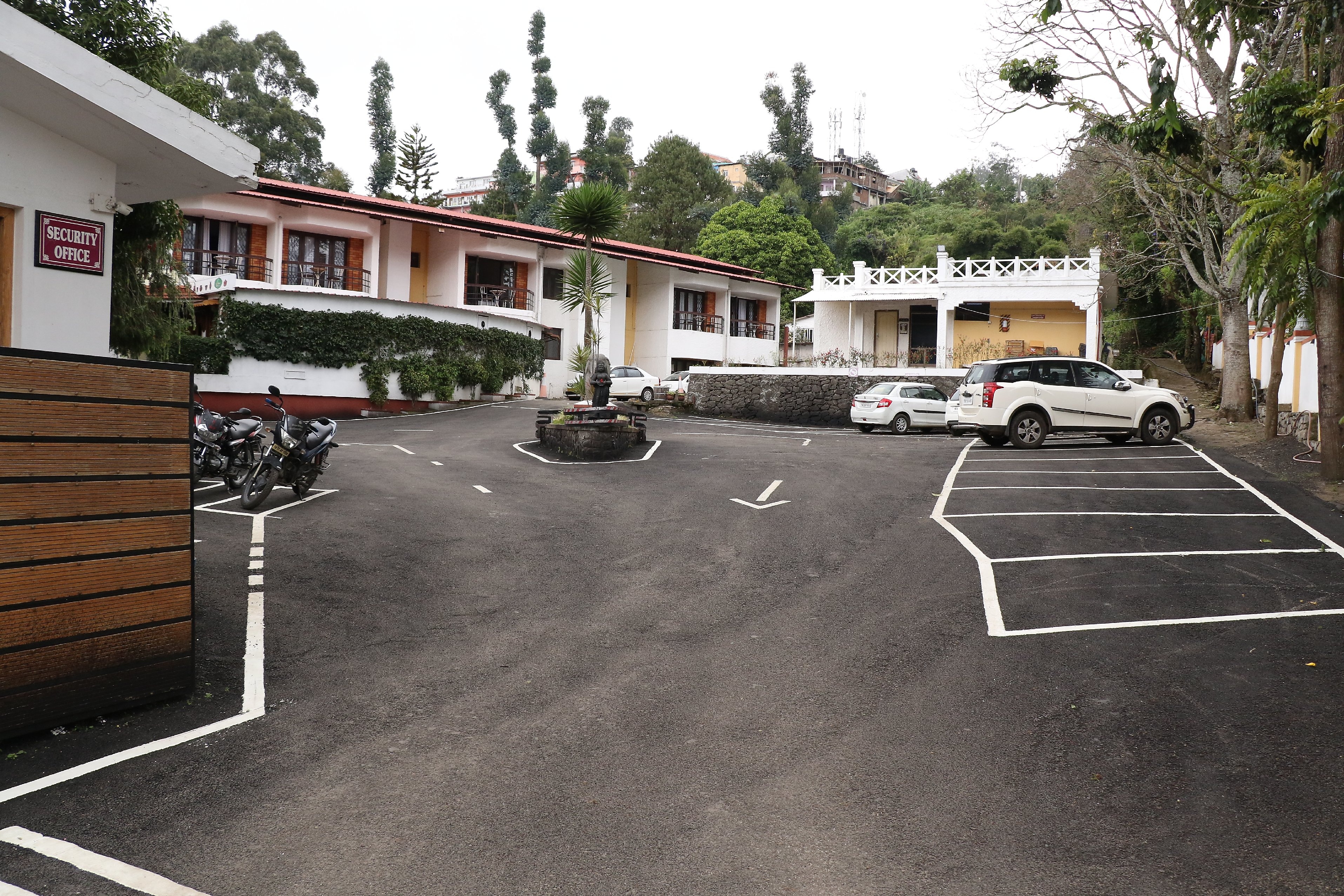 Hotel Kodai International Kodaikanal INR 583 OFF ( ̶4̶0̶0̶0̶ ) Resort ...