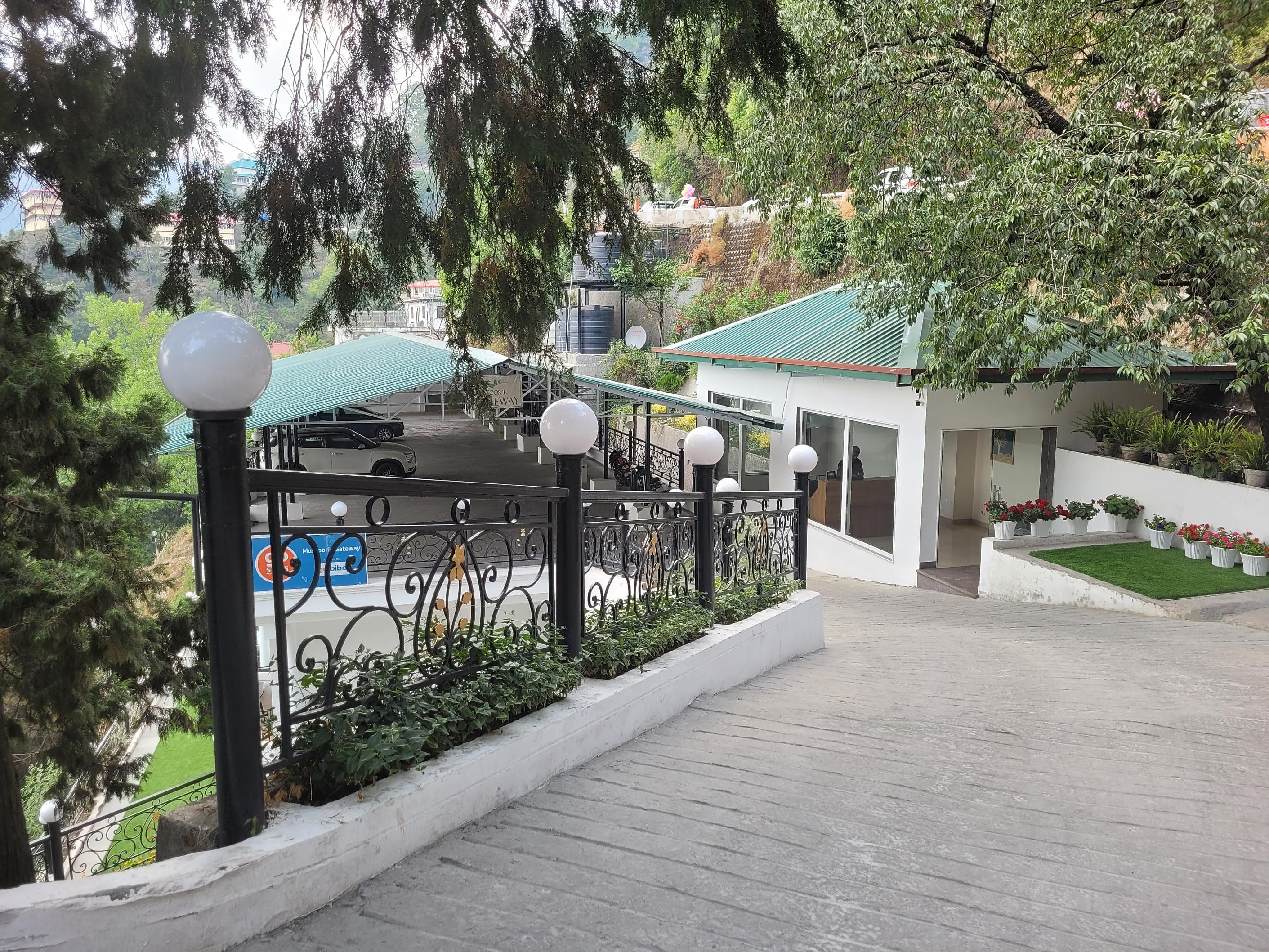 Mussoorie Gateway Best Rates on Mussoorie Hotel Deals, Reviews & Photos