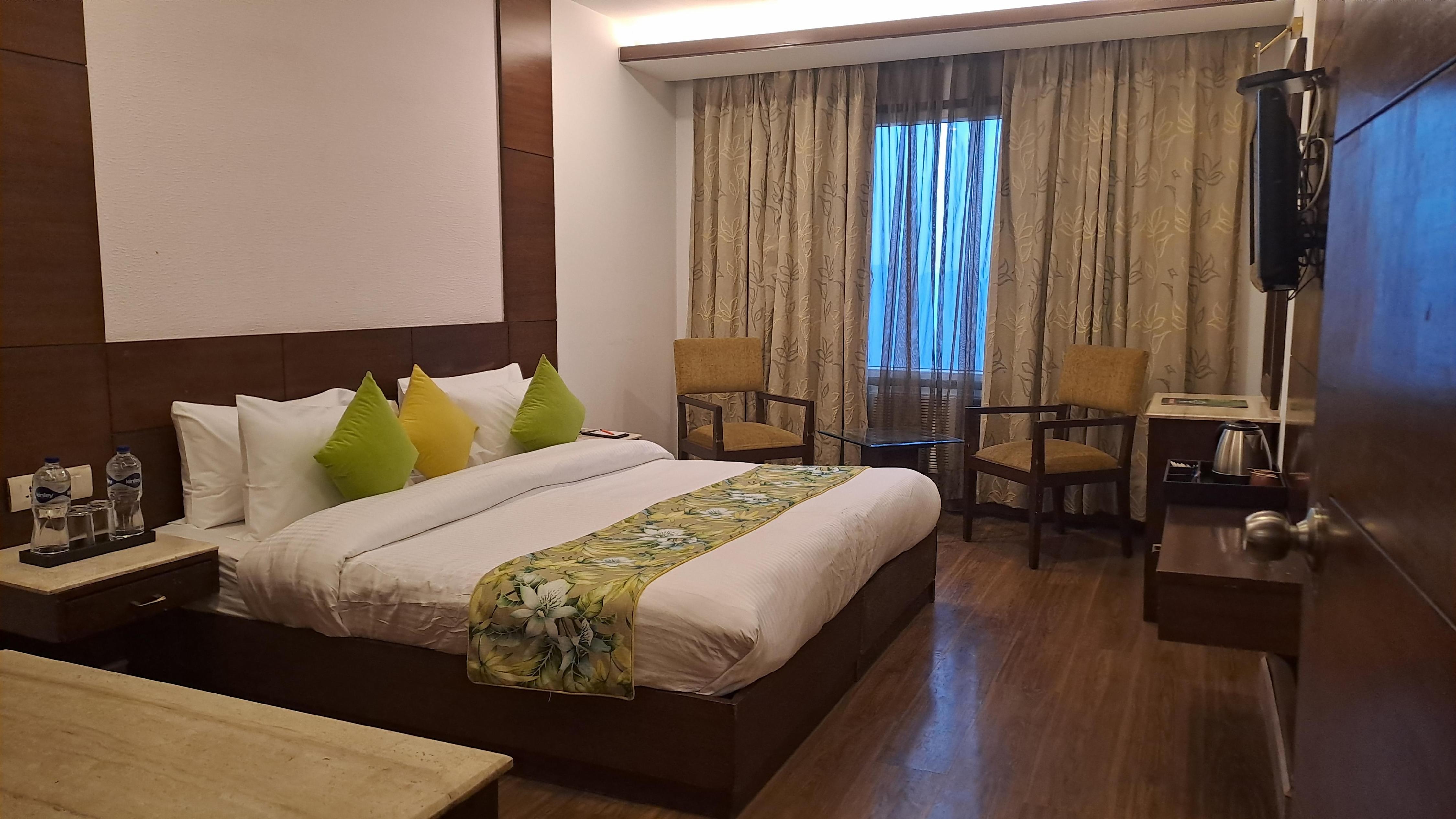 The Imperial Square 𝗕𝗢𝗢𝗞 Mussoorie Hotel 𝘄𝗶𝘁𝗵 𝗙𝗥𝗘𝗘 𝗖𝗮𝗻𝗰𝗲𝗹𝗹𝗮𝘁𝗶𝗼𝗻