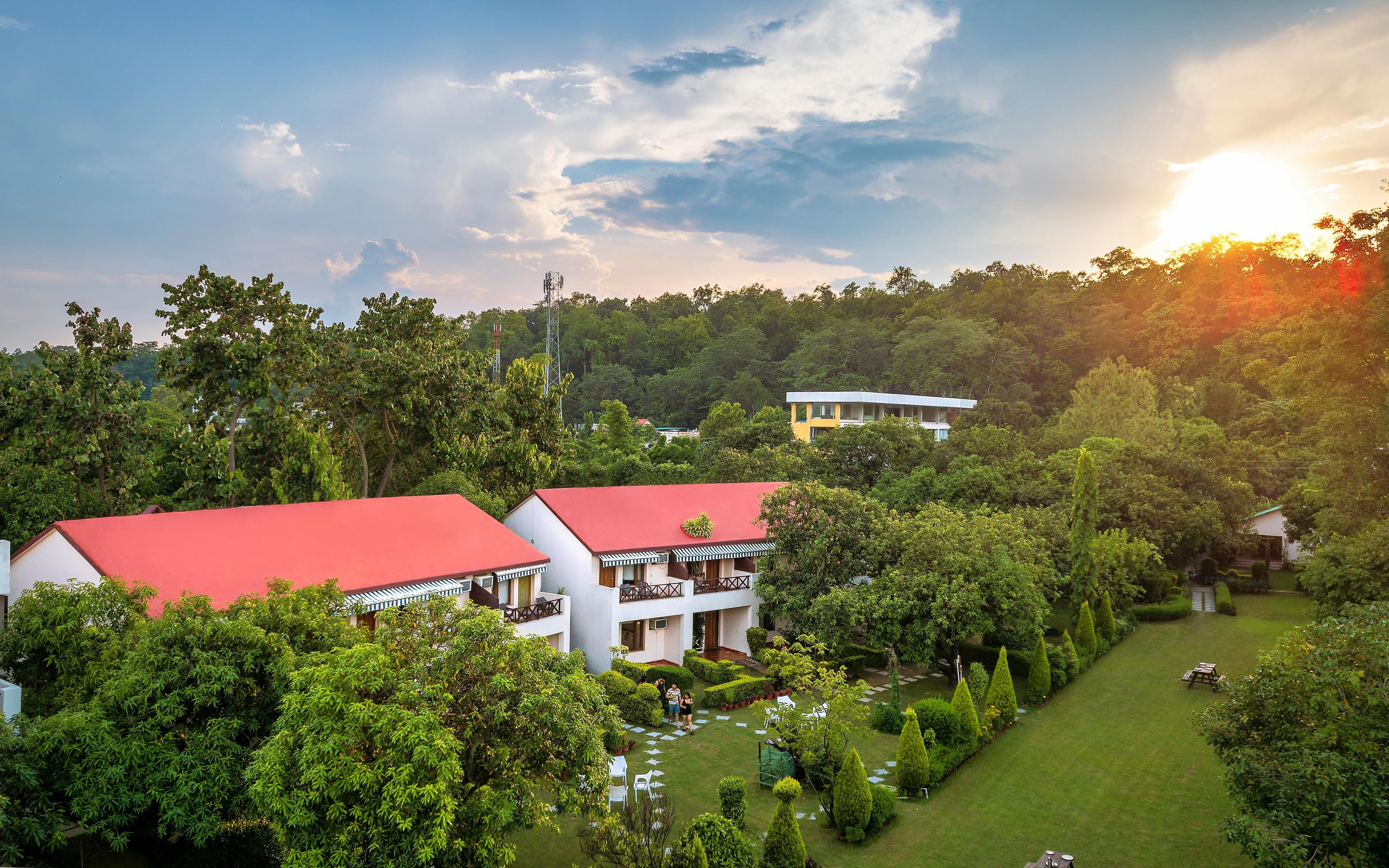 Country Inn Tarika Riverside Resort, Jim Corbett 헕헢헢헞 Jim Corbett ...