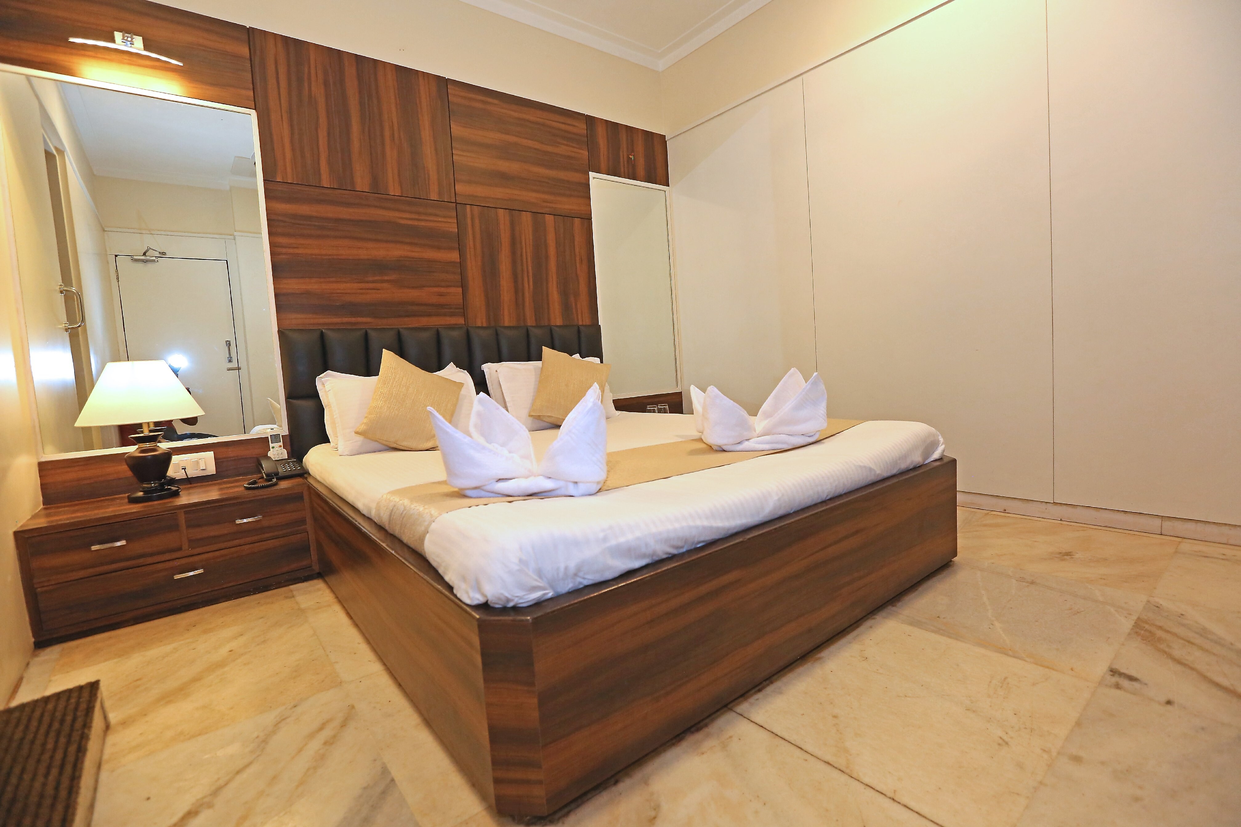 Gulf Hotel Colaba Mumbai Hotel Price, Address & Reviews