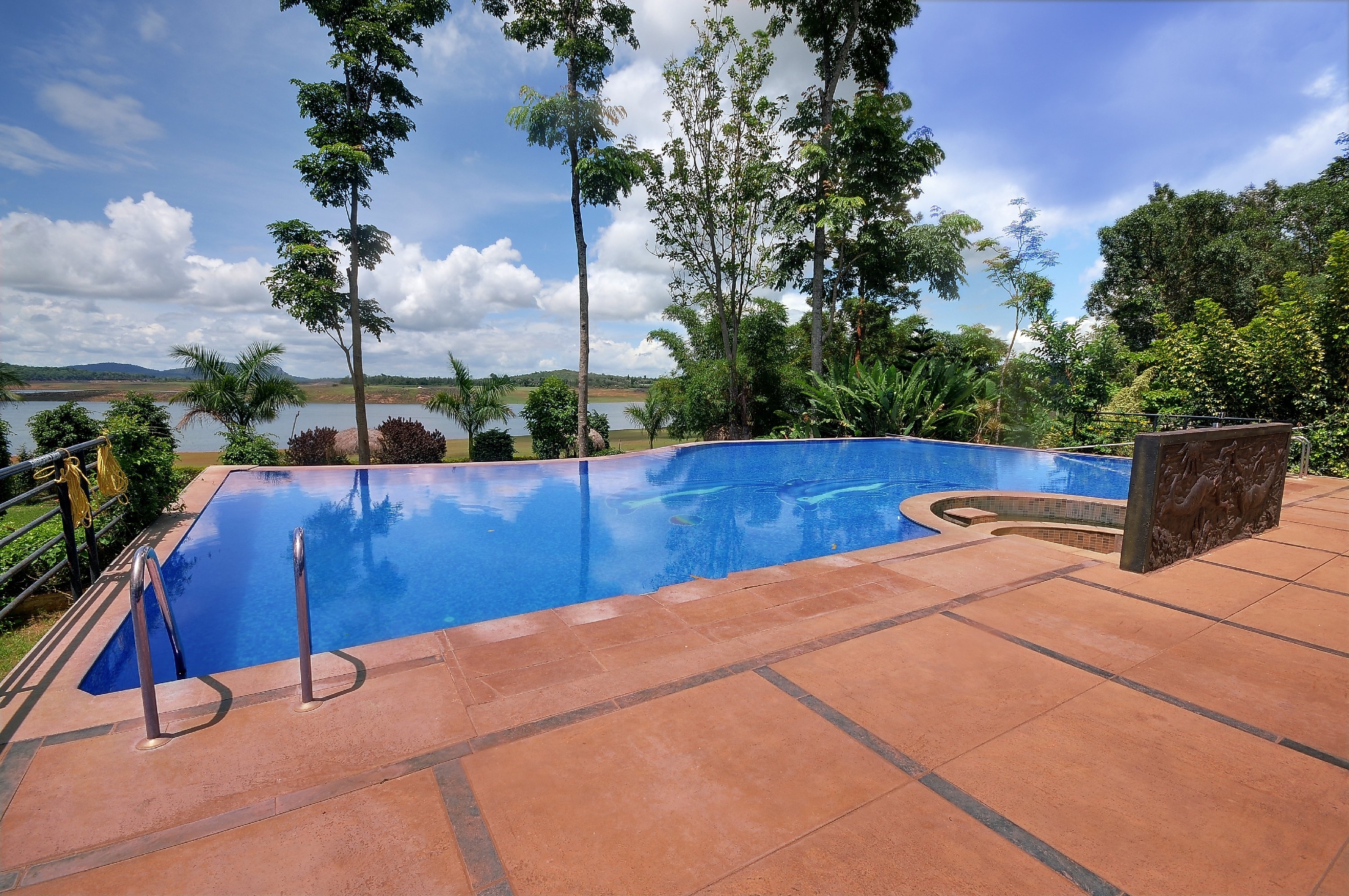 Coorg Jungle Camp Backwater Resort 𝗕𝗢𝗢𝗞 Coorg Resort 𝘄𝗶𝘁𝗵 𝗙𝗥𝗘𝗘 𝗖𝗮𝗻𝗰𝗲𝗹𝗹𝗮𝘁𝗶𝗼𝗻