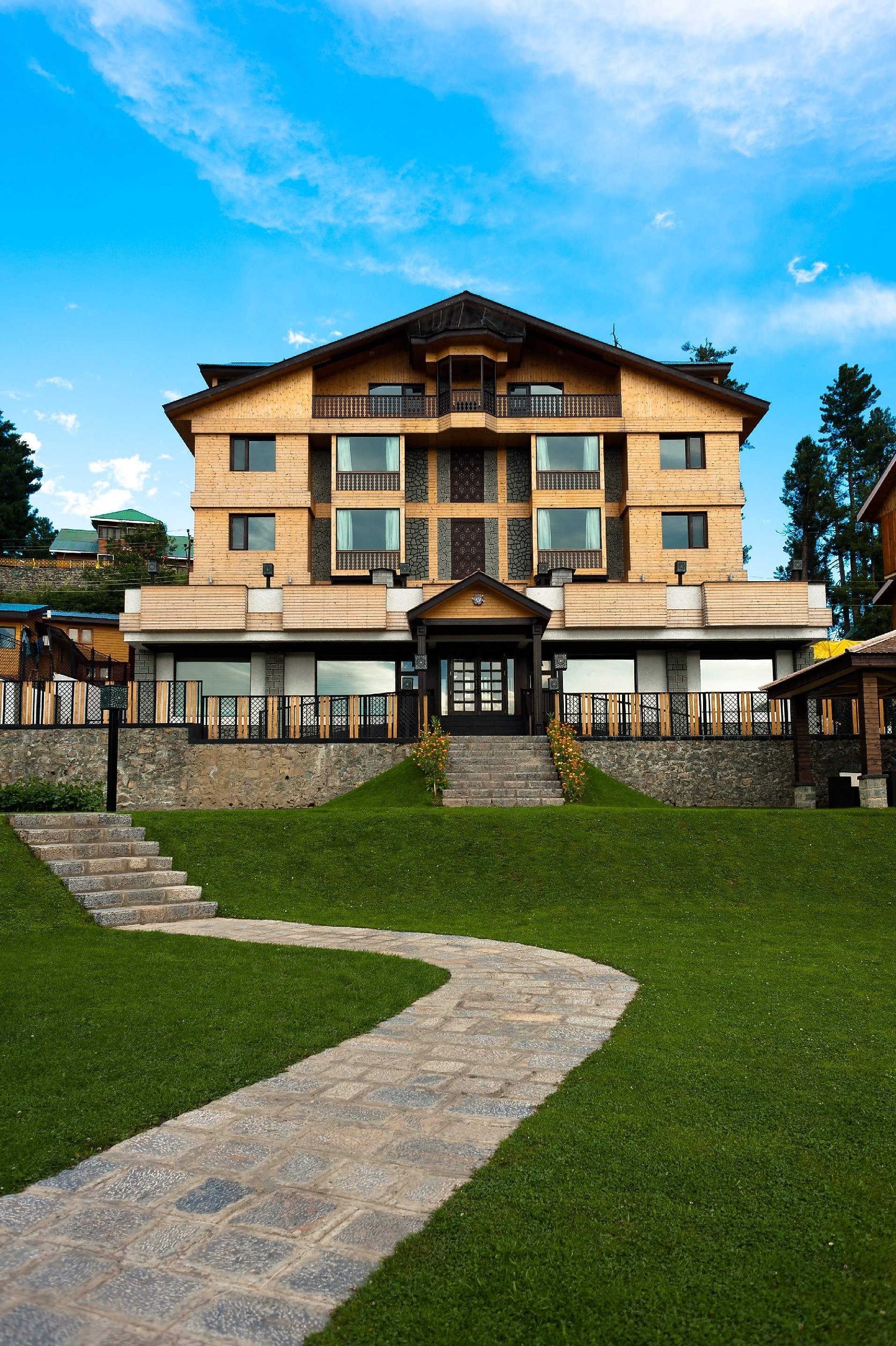 Kolahoi Green Resort Best Rates on Pahalgam Hotel Deals, Reviews & Photos