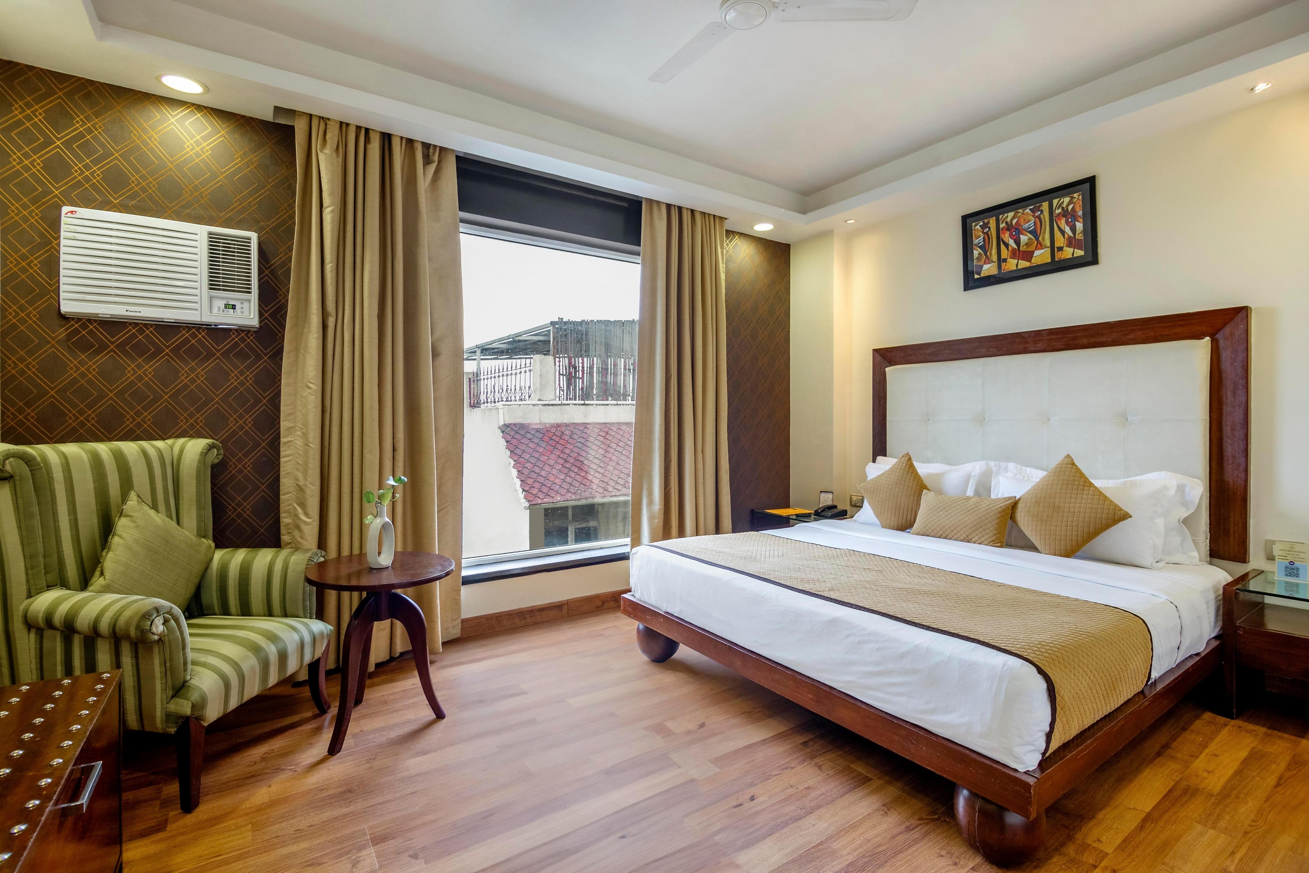 The Grand Orion - Kailash Colony 𝗕𝗢𝗢𝗞 Delhi Hotel 𝘄𝗶𝘁𝗵 𝗙𝗥𝗘𝗘 𝗖𝗮𝗻𝗰𝗲𝗹𝗹𝗮𝘁𝗶𝗼𝗻