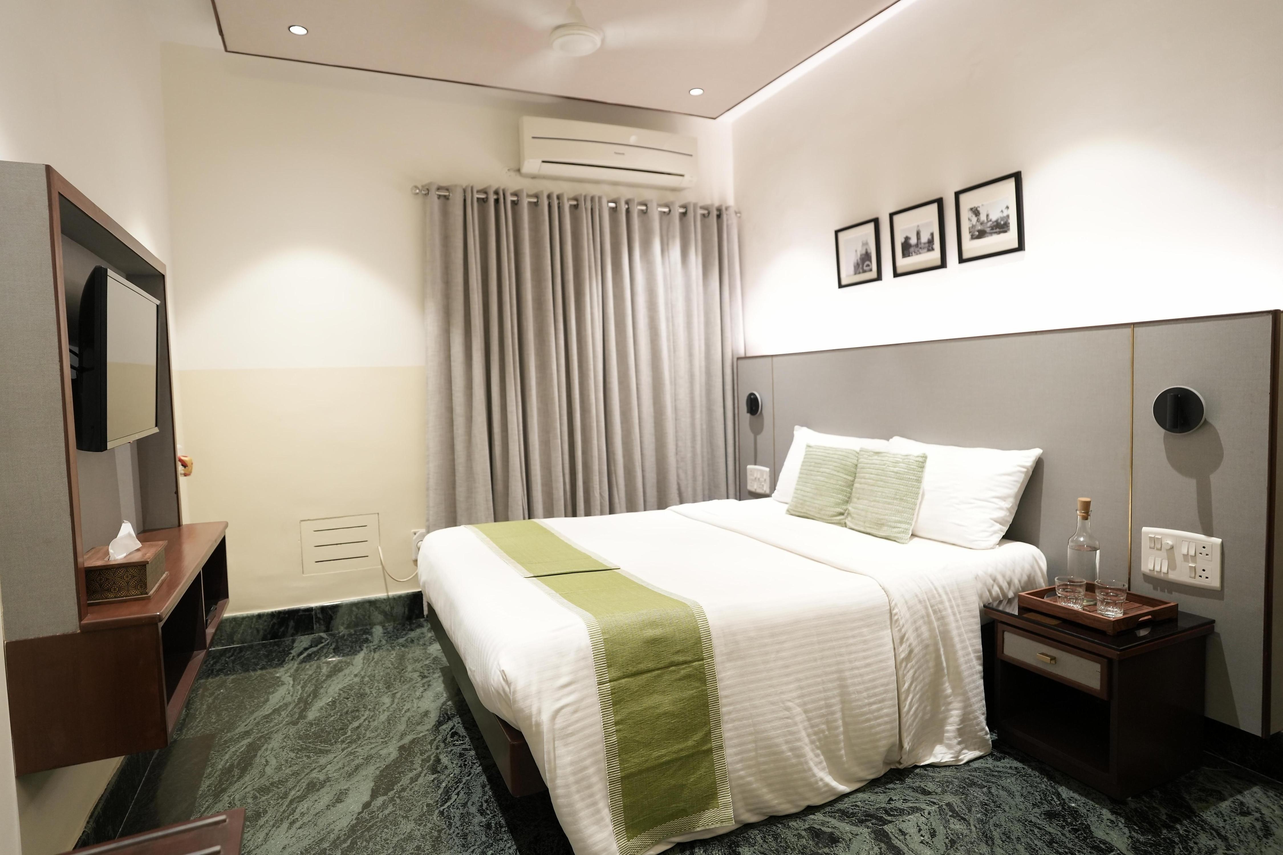 Hanu Reddy Residences, Poes Garden - Boutique Urban Retreat Apartment ...