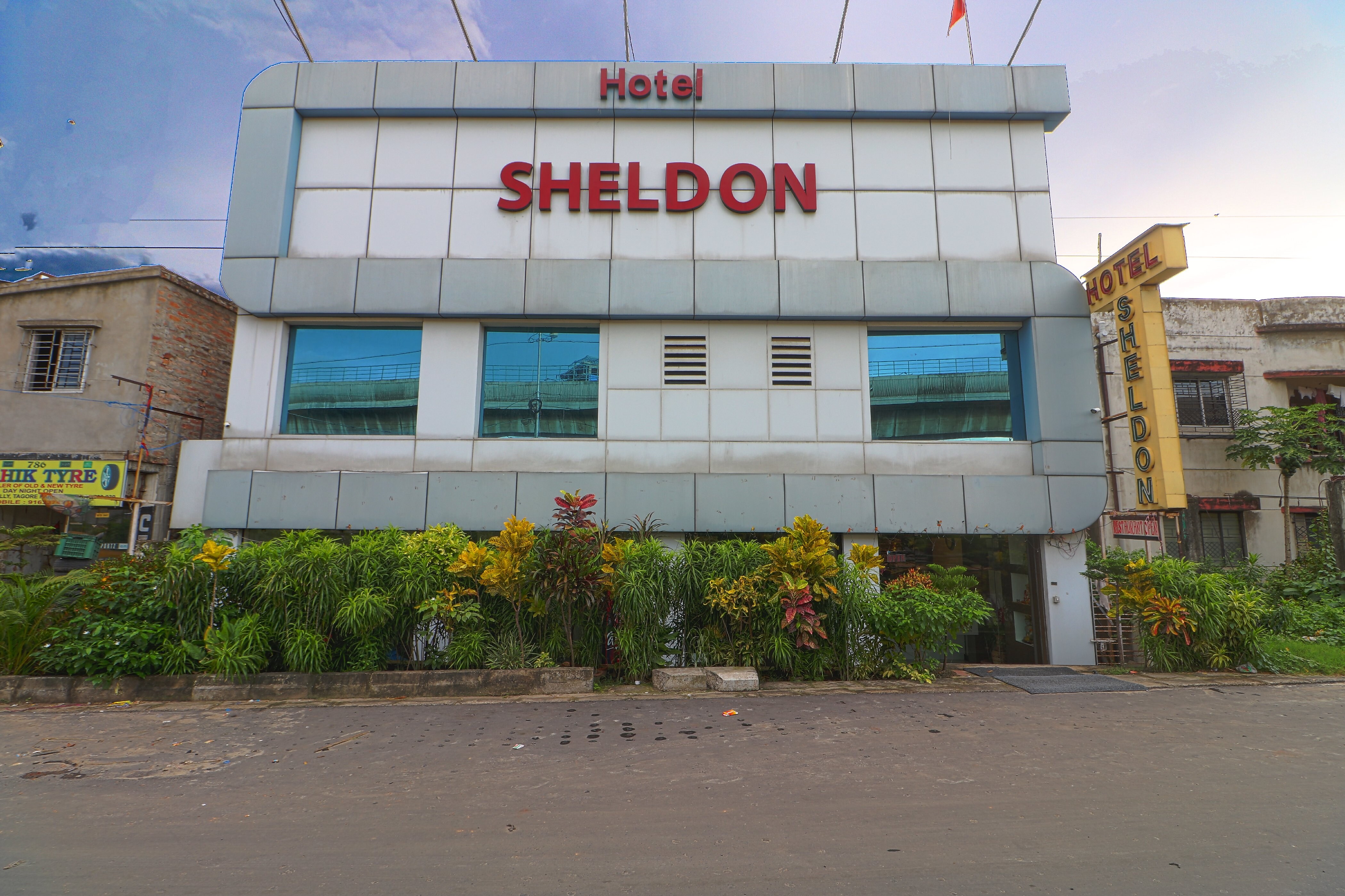 Hotel Sheldon Kolkata INR 154 OFF ( ̶1̶5̶0̶0̶ ) Hotel Price, Address ...