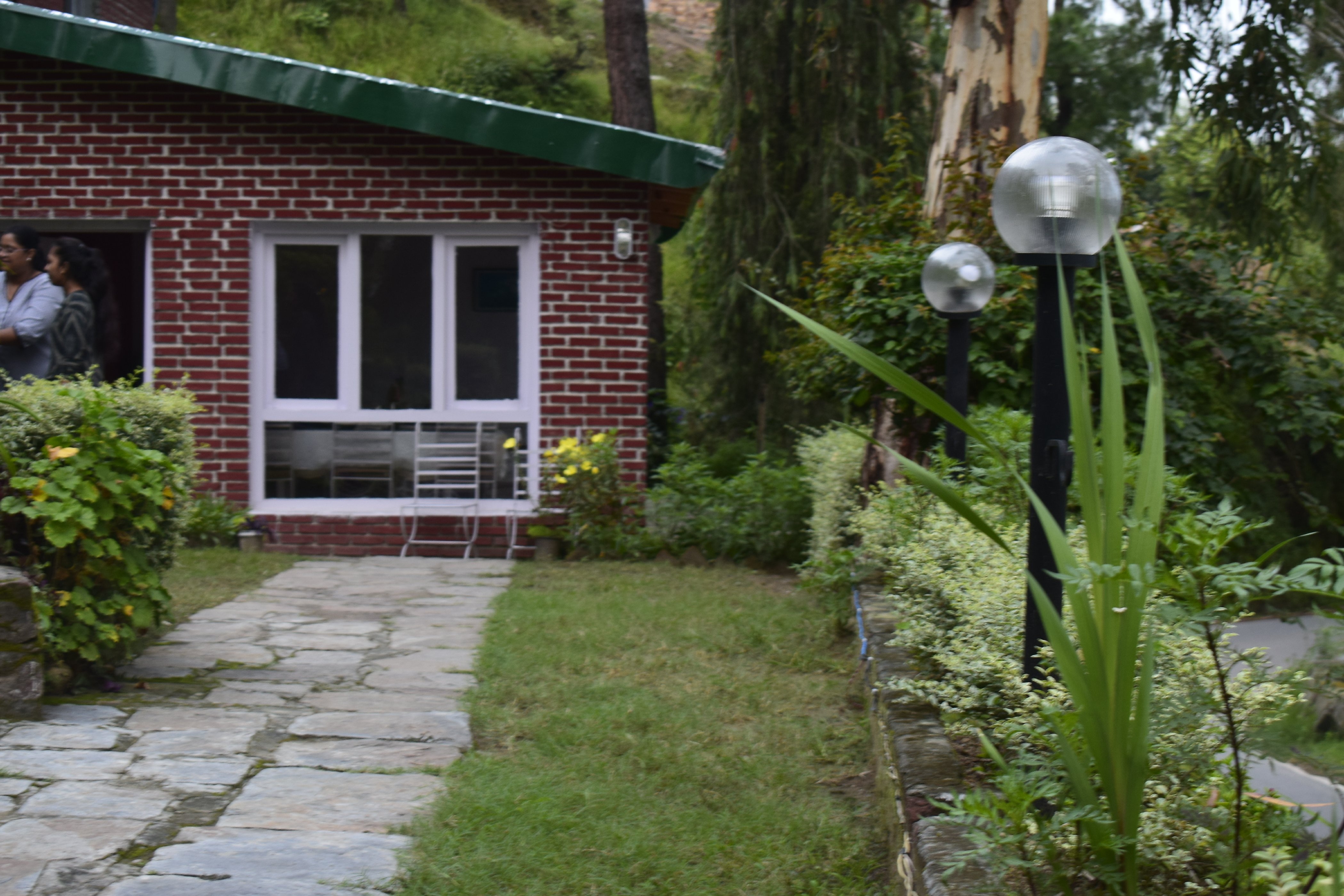 Snow View Ranikhet 𝗕𝗢𝗢𝗞 Ranikhet Hotel