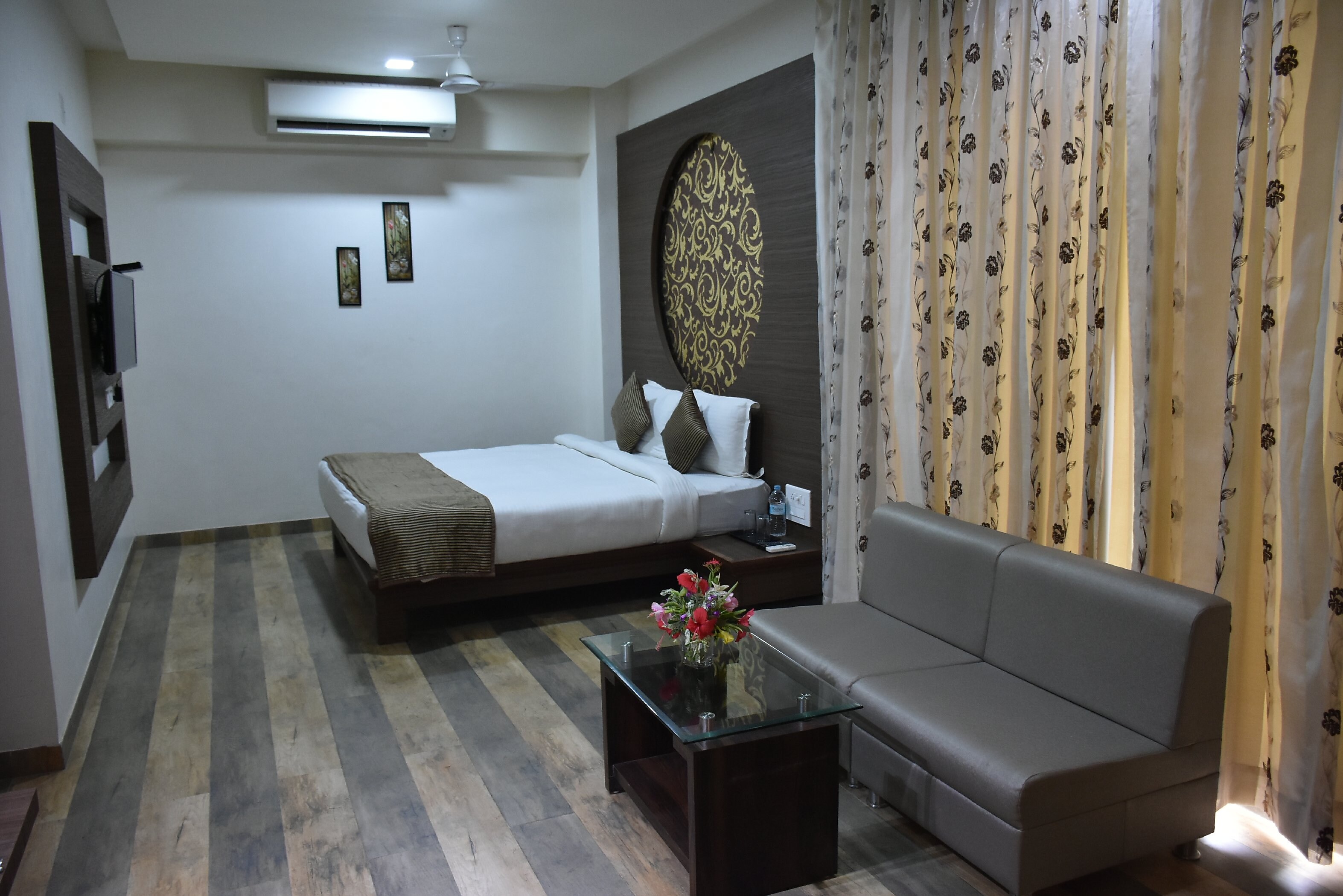 Hotel Narayan Inn. Dwarka Hotel, FREE Cancellation*, Price, Address ...