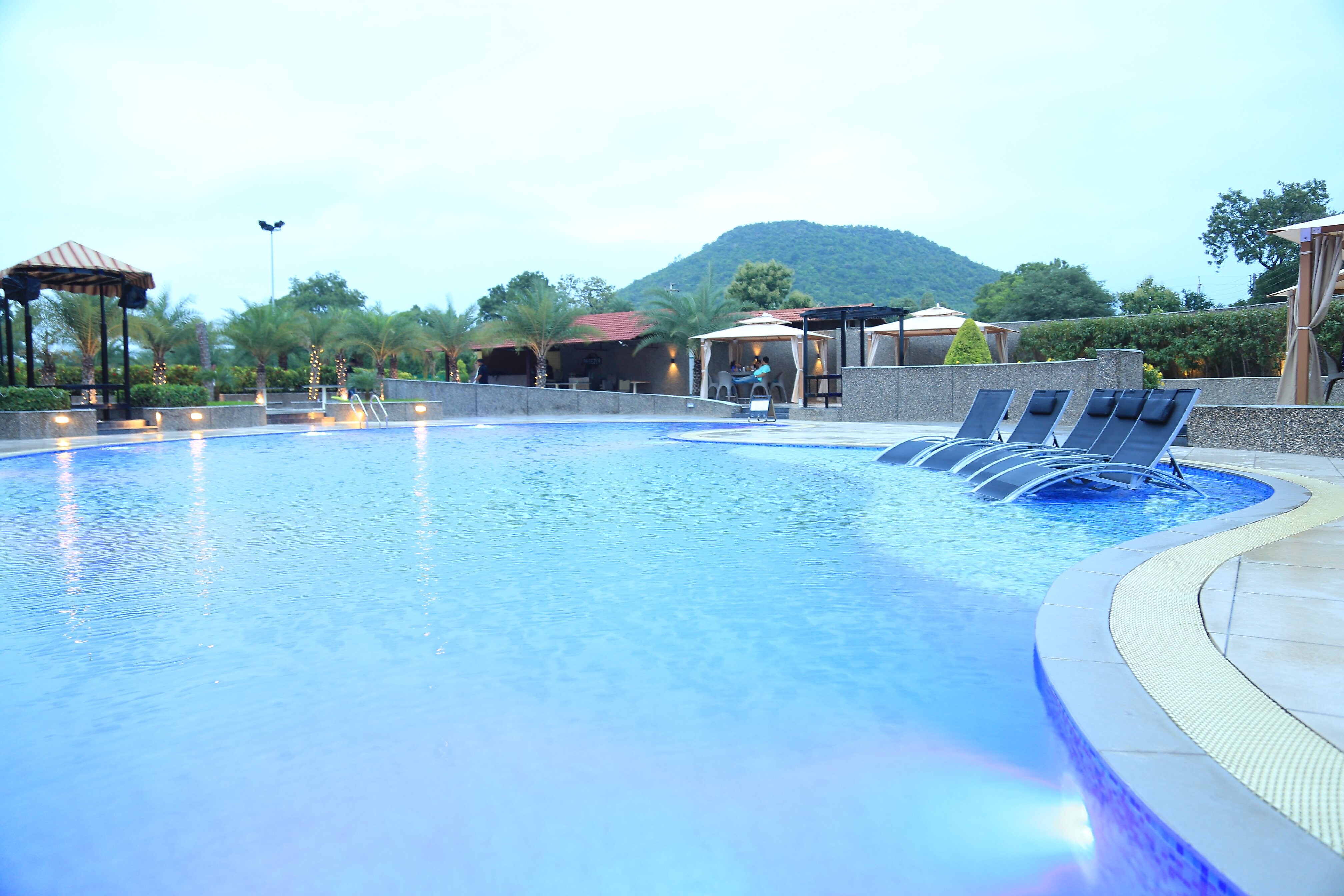 Crescent Spa & Resort Indore Resort Price, Address & Reviews