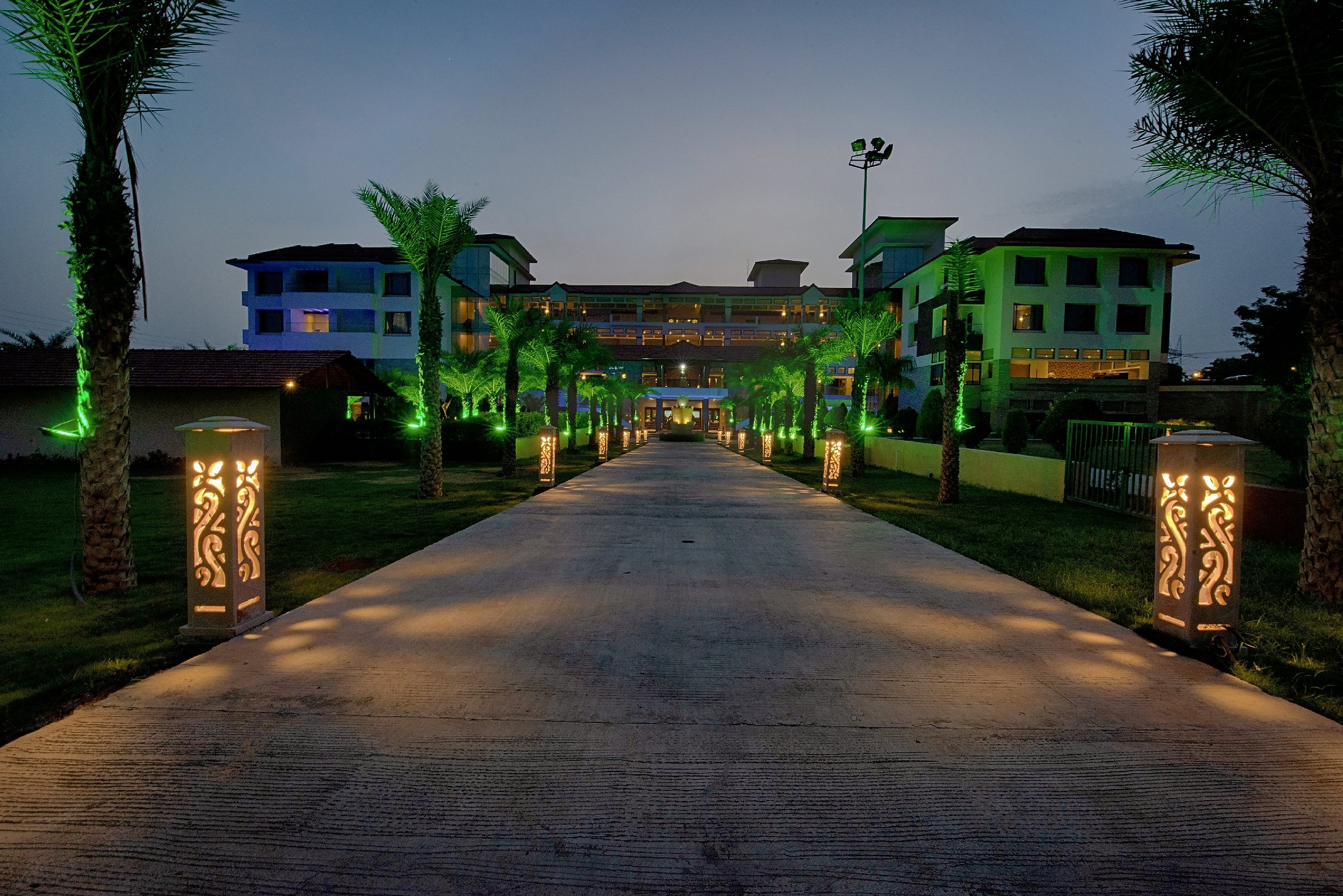 Crescent Spa & Resort Indore Resort Price, Address & Reviews