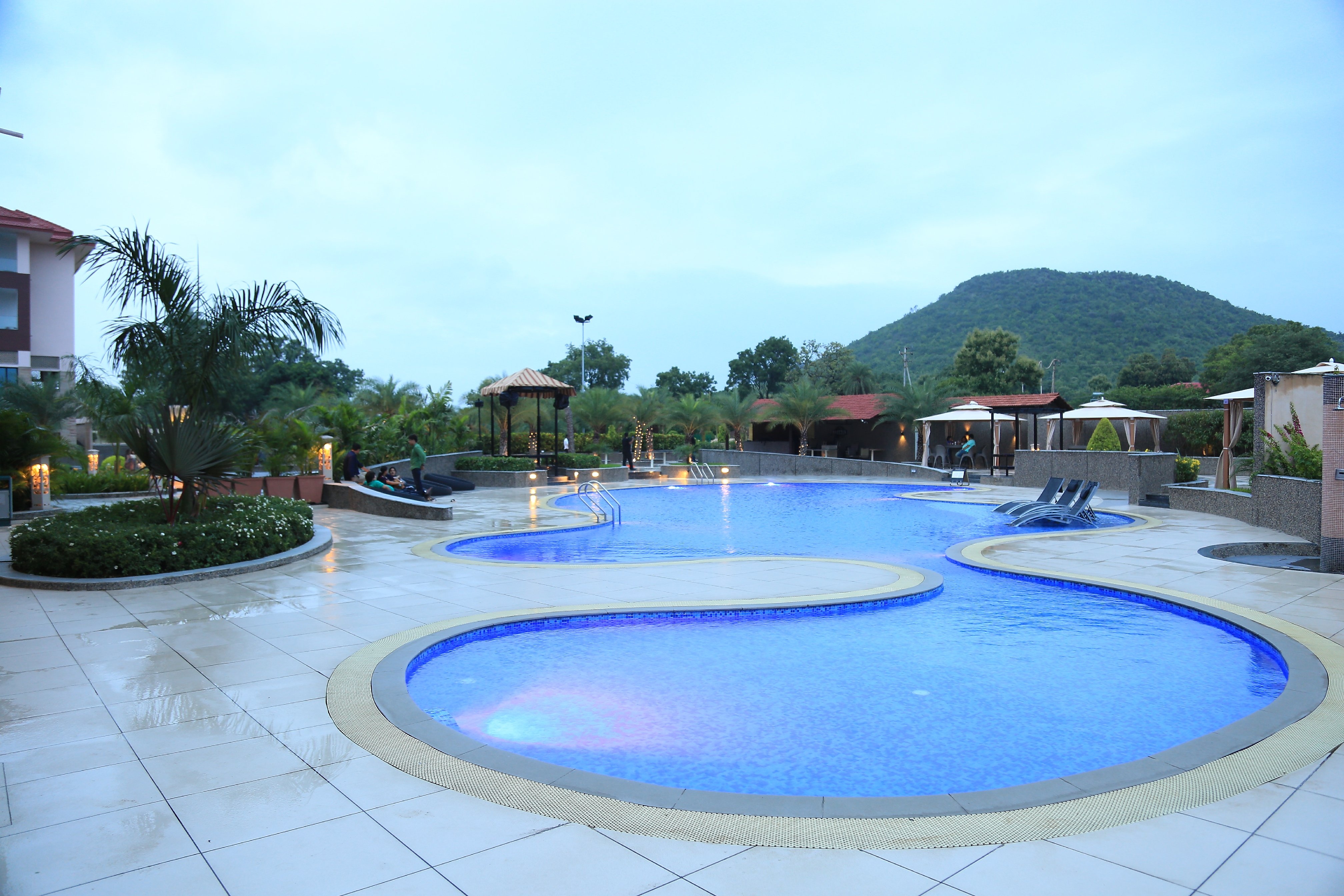 Crescent Spa & Resort Indore Resort Price, Address & Reviews