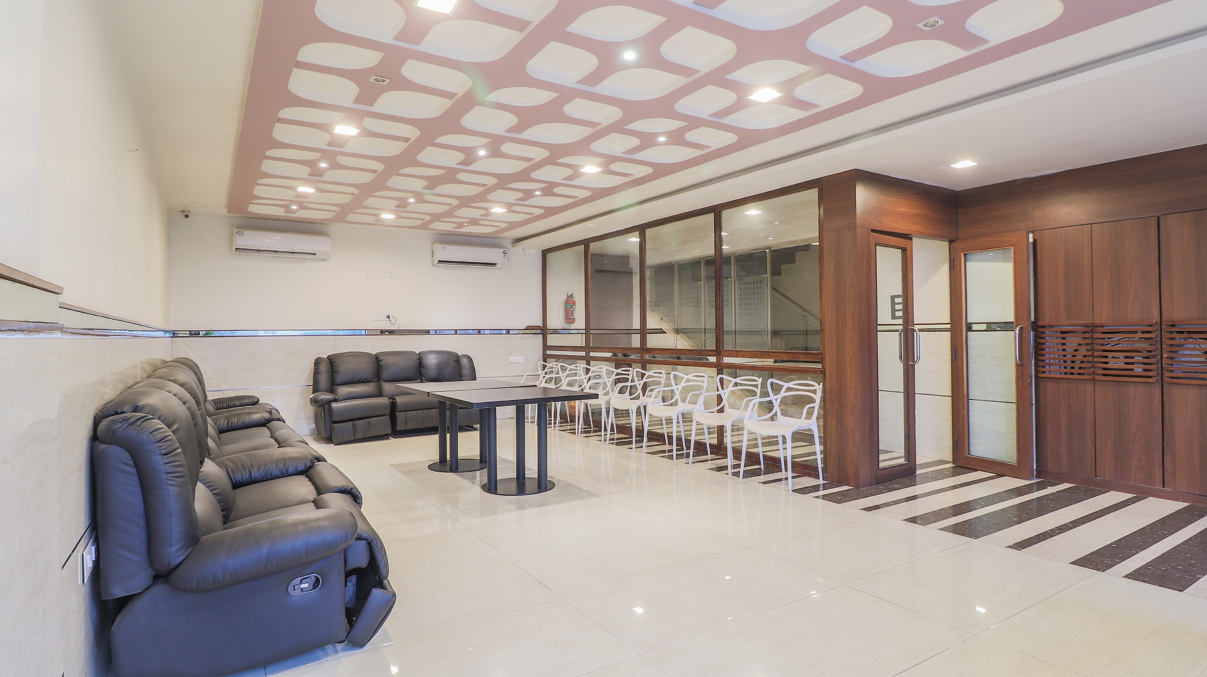 Photos of VIP'S CLUB - Hotel in Raipur, Chhattisgarh