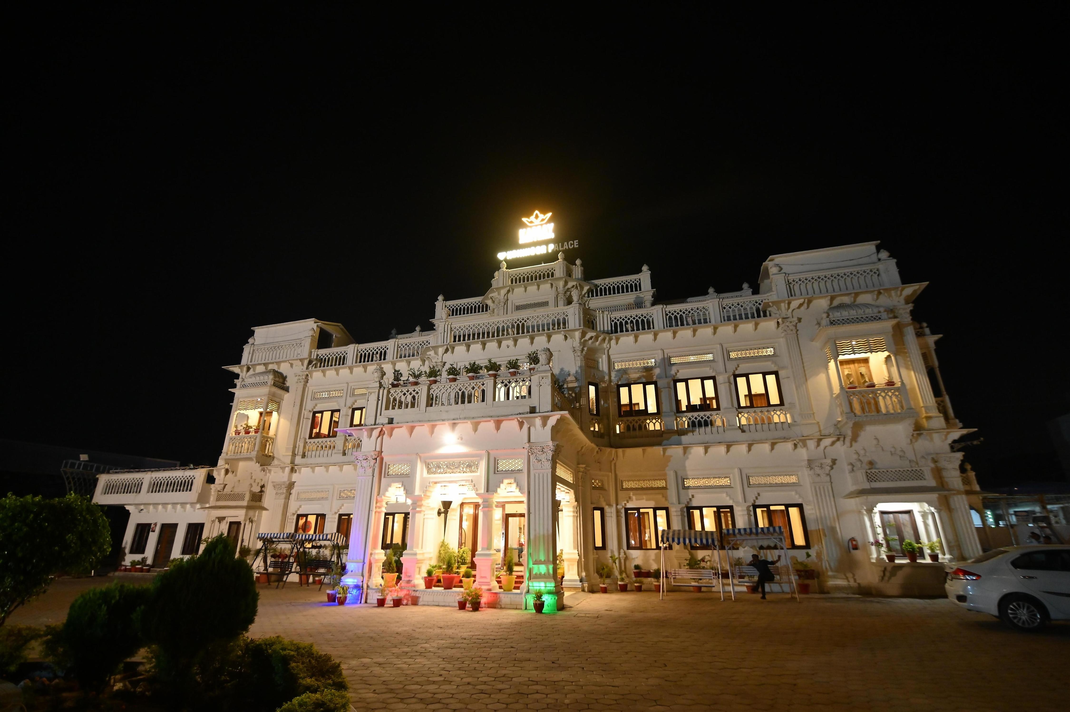 Kamay The Kohinoor Palace - A Heritage Hotel, Ayodhya 𝗕𝗢𝗢𝗞 Ayodhya Hotel