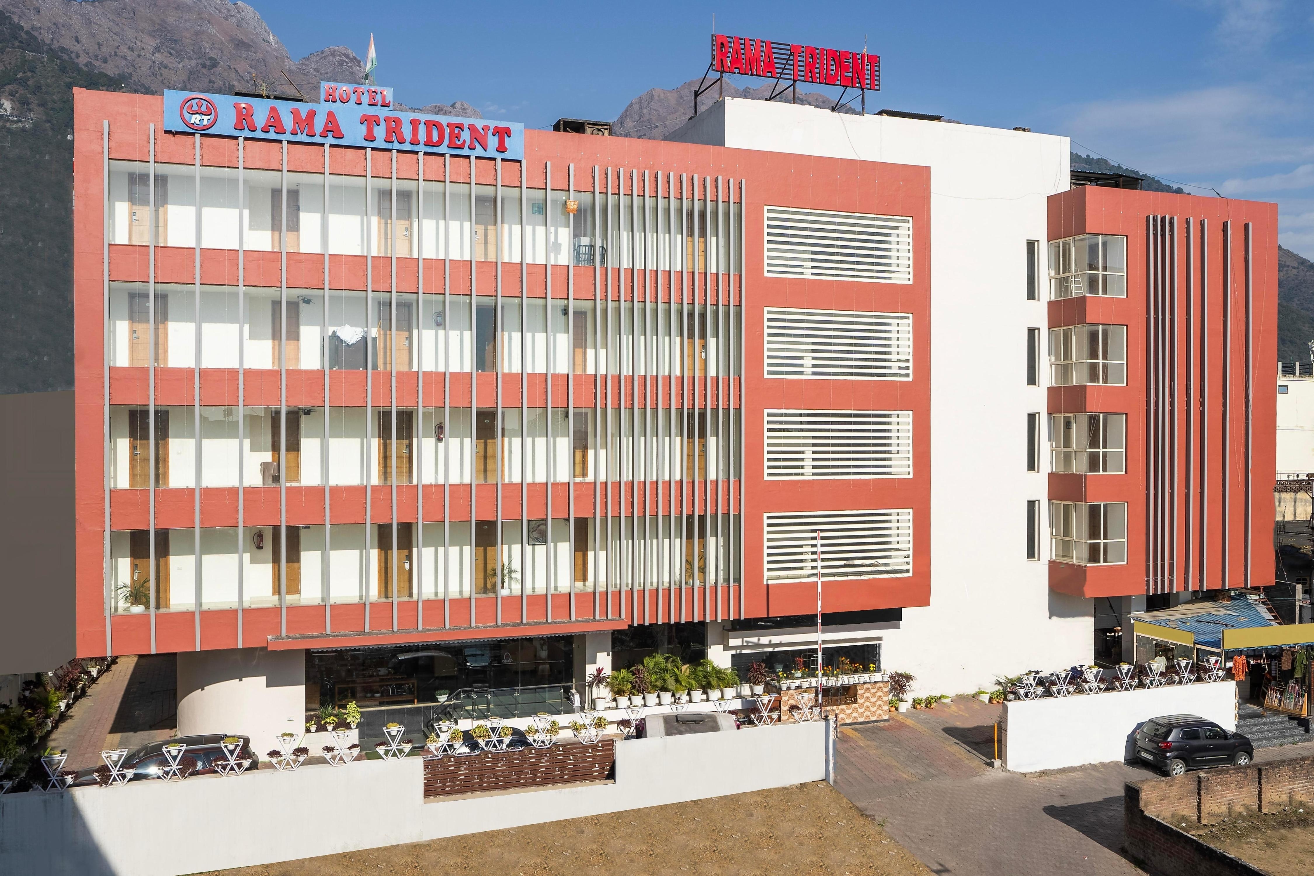 Zone Connect by The Park Katra 𝗕𝗢𝗢𝗞 Katra Hotel