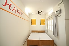 Wander Station | Rooms & Dorms 100% Money Back | Varanasi Hostel BOOK @ ₹1