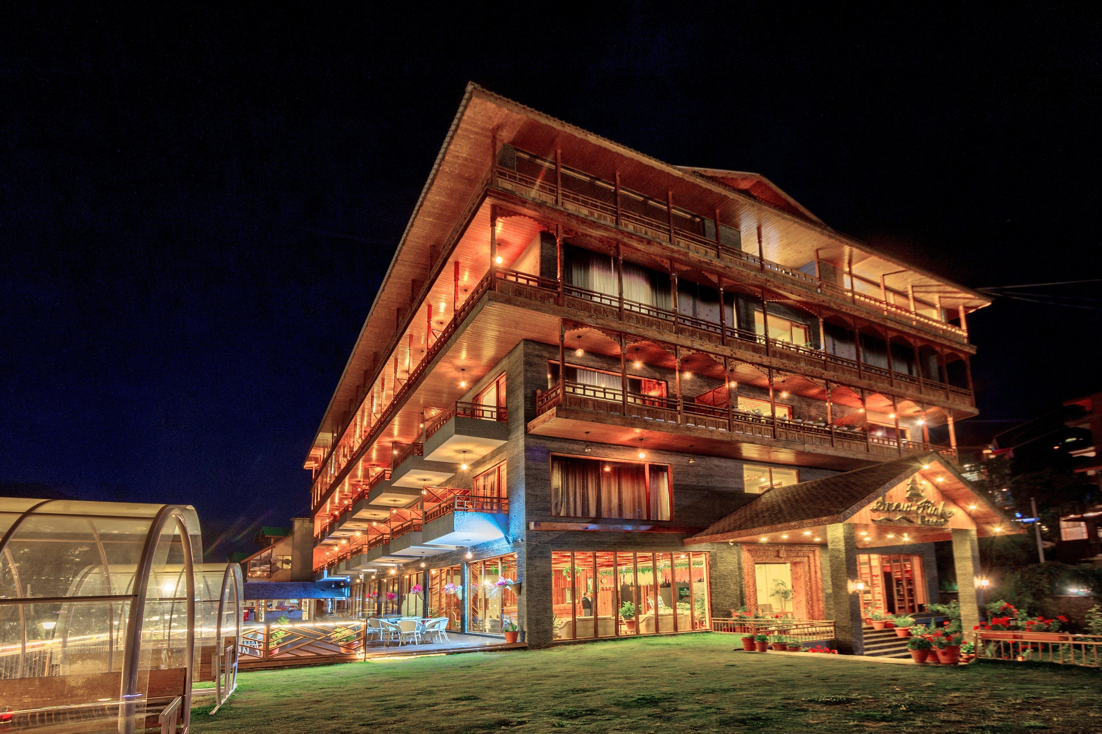 Photos of Snow Flakes Resort And Spa Centrally Heated Luxury Resort ...