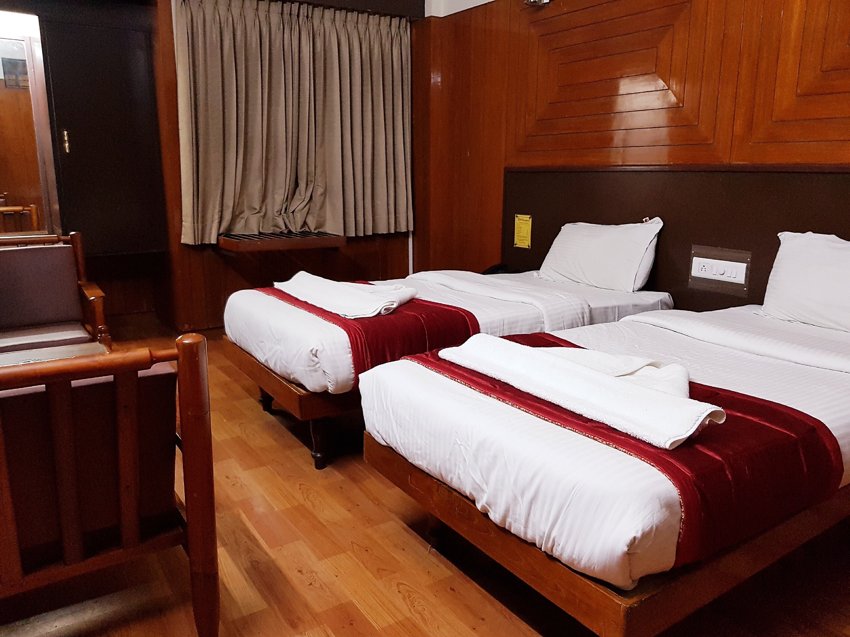Hotel Sivaranjani 𝗕𝗢𝗢𝗞 Erode Hotel 𝘄𝗶𝘁𝗵 ₹𝟬 𝗣𝗔𝗬𝗠𝗘𝗡𝗧