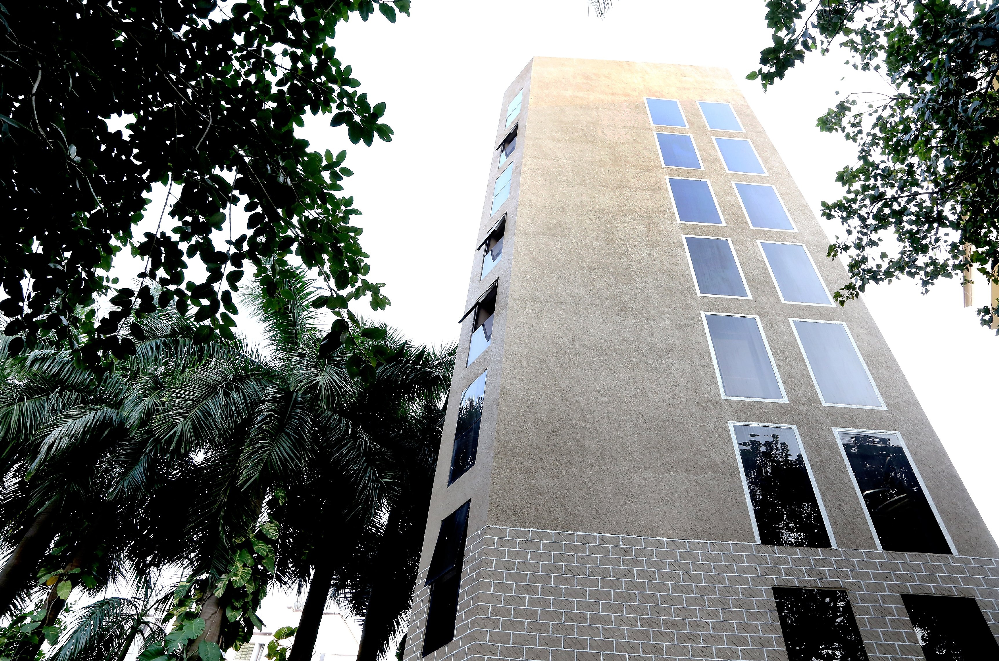 Hotel Mumbai House Andheri East 𝗕𝗢𝗢𝗞 Mumbai Hotel