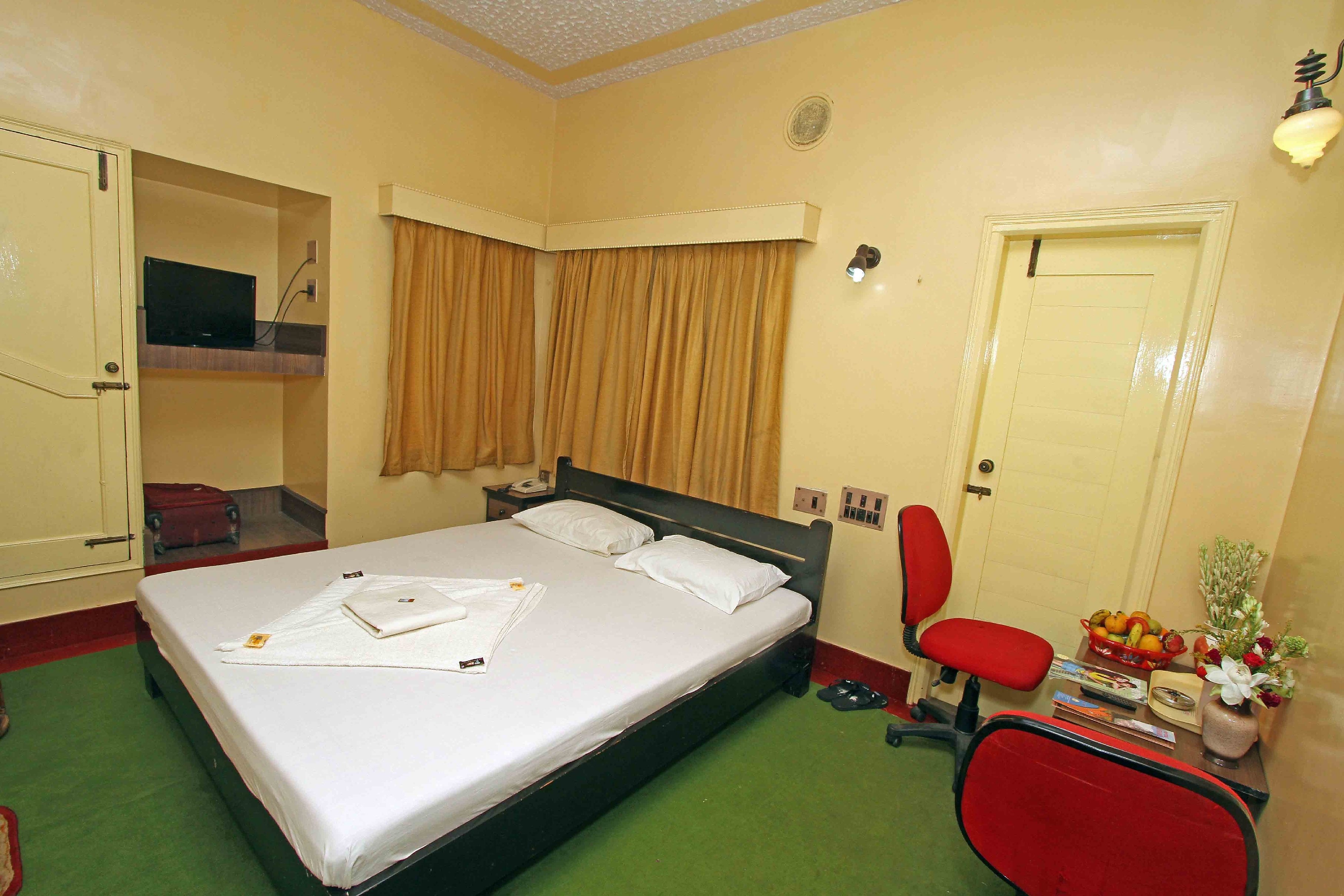 Hotel Rangamati 𝗕𝗢𝗢𝗞 Shantiniketan Hotel 𝘄𝗶𝘁𝗵 ₹𝟬 𝗣𝗔𝗬𝗠𝗘𝗡𝗧