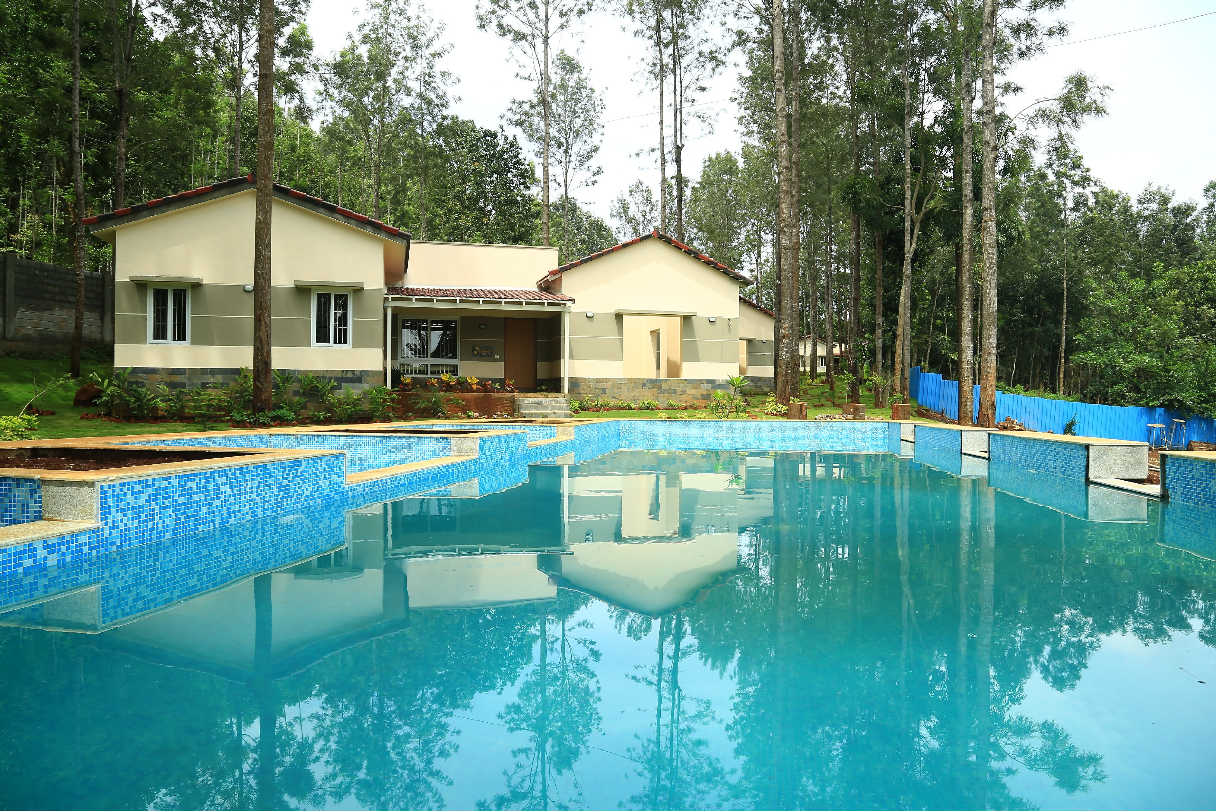 Bison Rise Resorts 𝗕𝗢𝗢𝗞 Yercaud Resort 𝘄𝗶𝘁𝗵 𝗙𝗥𝗘𝗘 𝗖𝗮𝗻𝗰𝗲𝗹𝗹𝗮𝘁𝗶𝗼𝗻